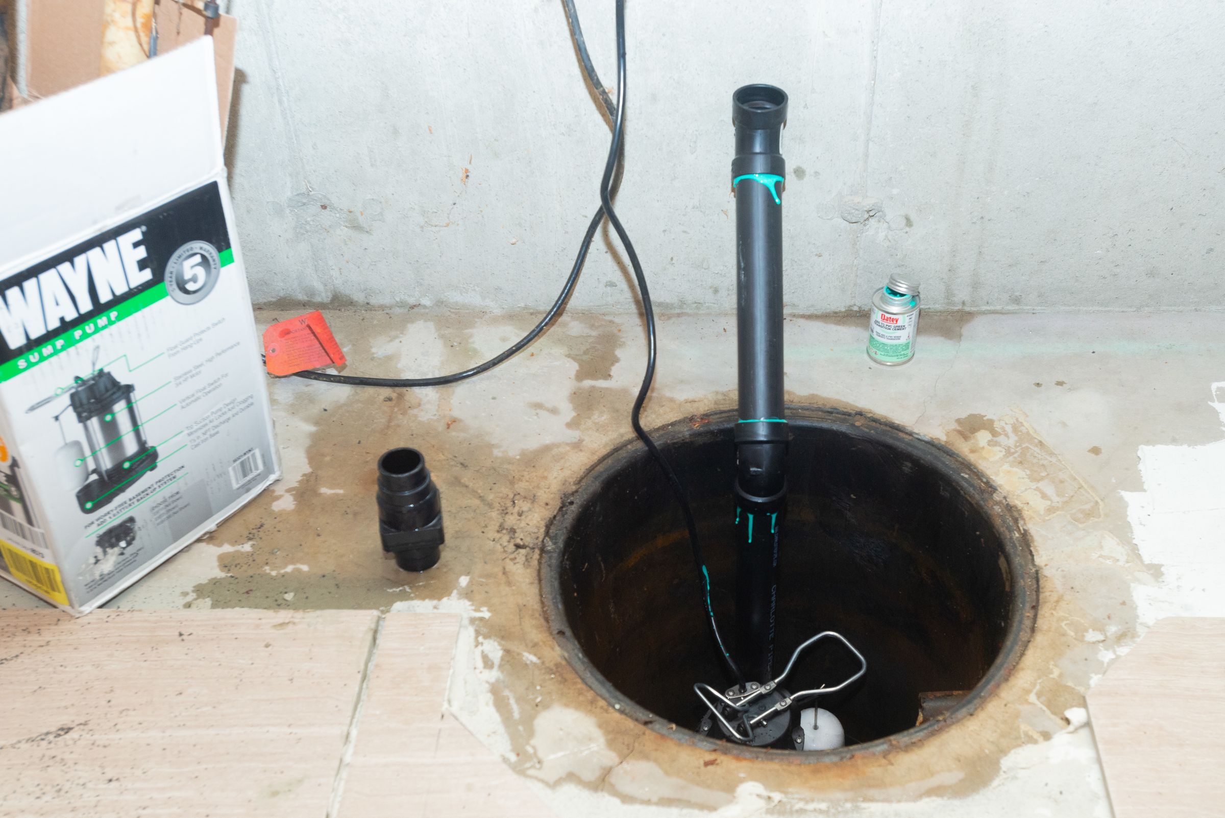 How to Replace a Sump Pump : 8 Steps - Instructables
