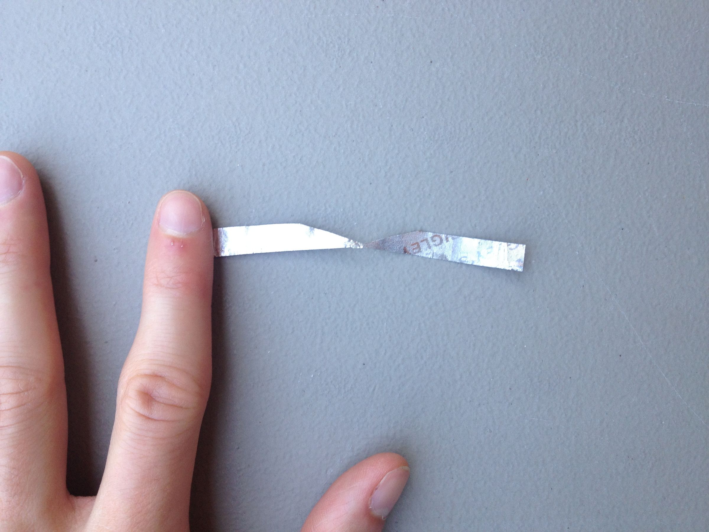 Make a Lighter Out Of: Battery + Gum Wrapper : 5 Steps - Instructables