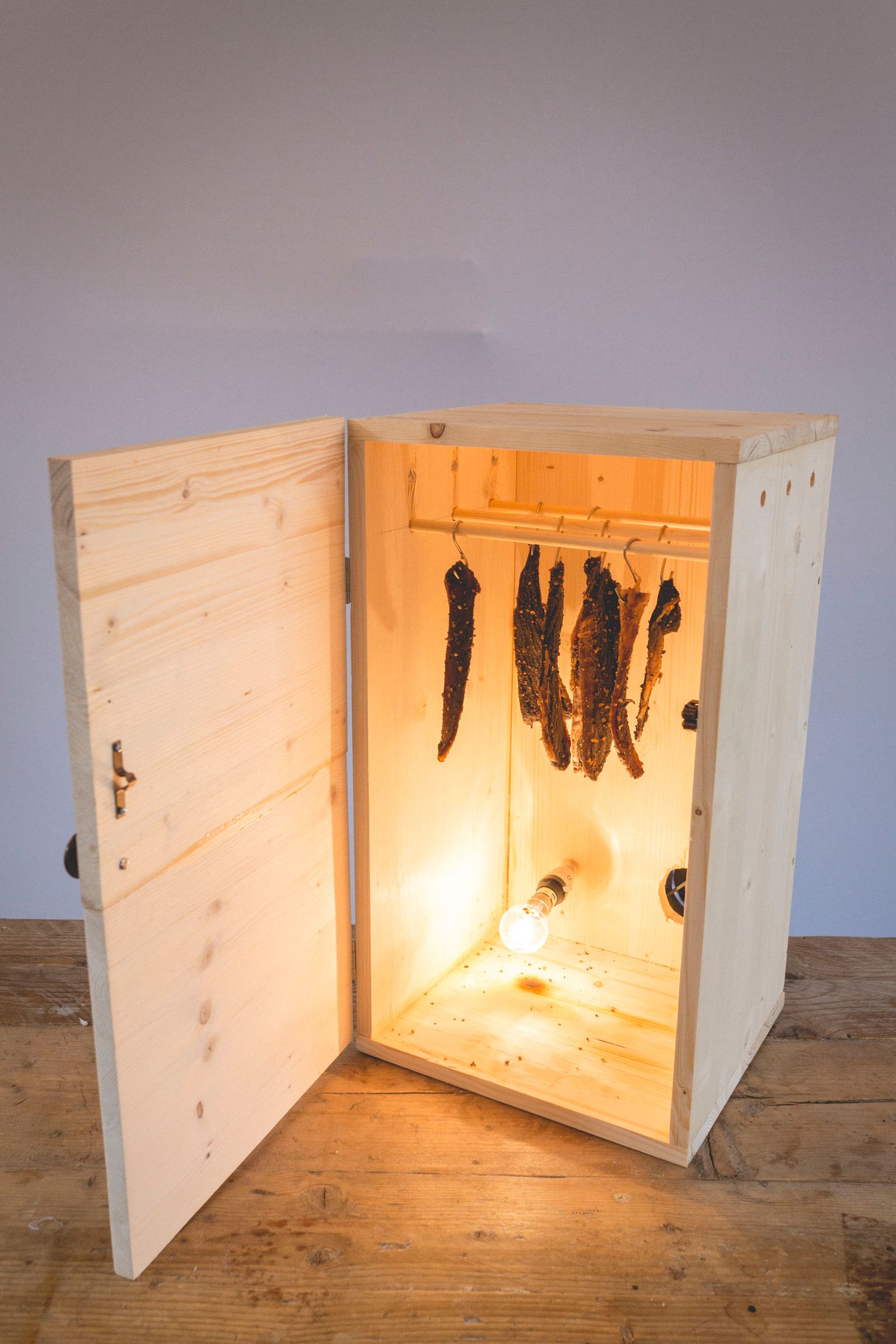 Wooden Biltong Box : 8 Steps (with Pictures) - Instructables