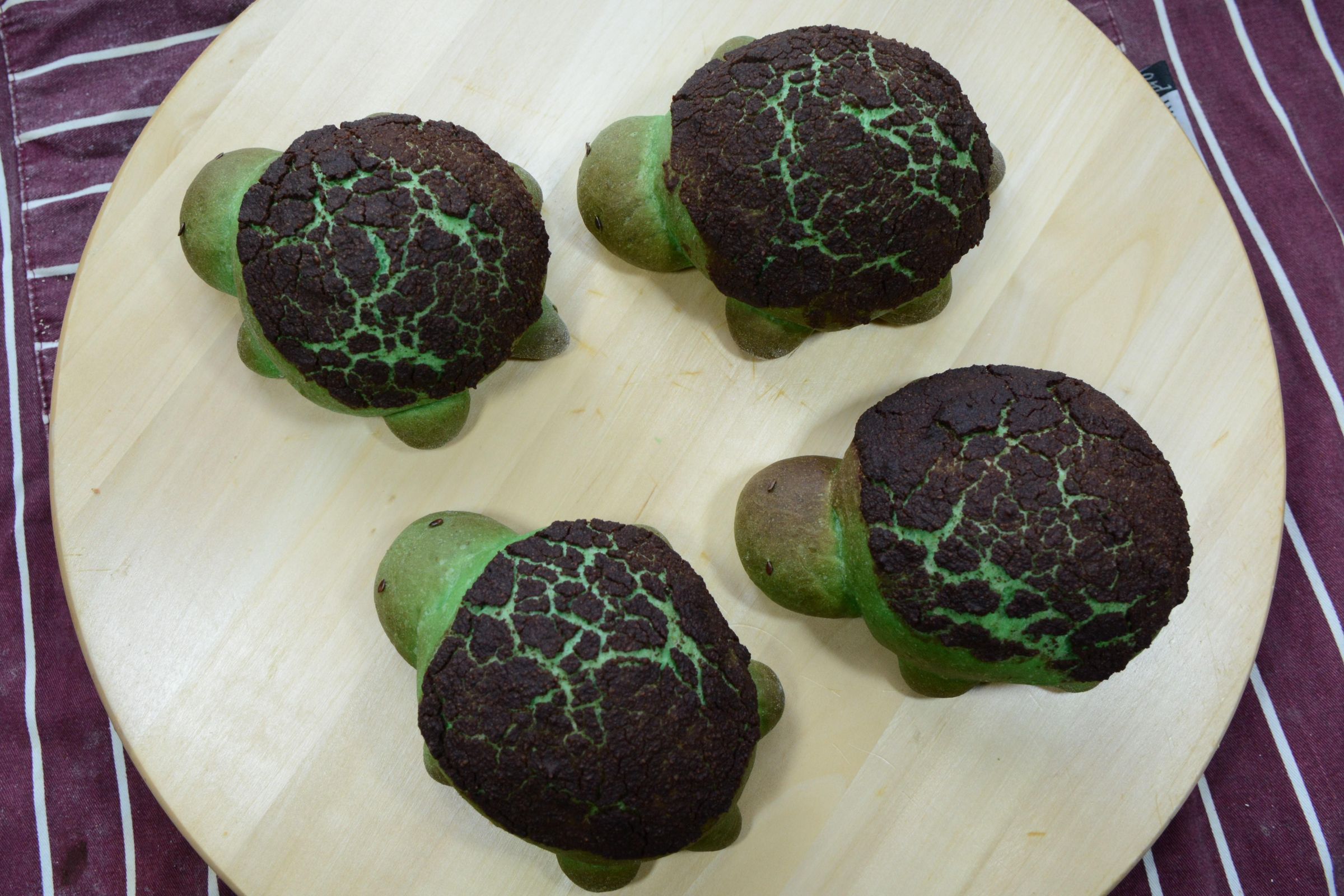 Matcha and White Chocolate Turtle Bread : 8 Steps (with Pictures ...