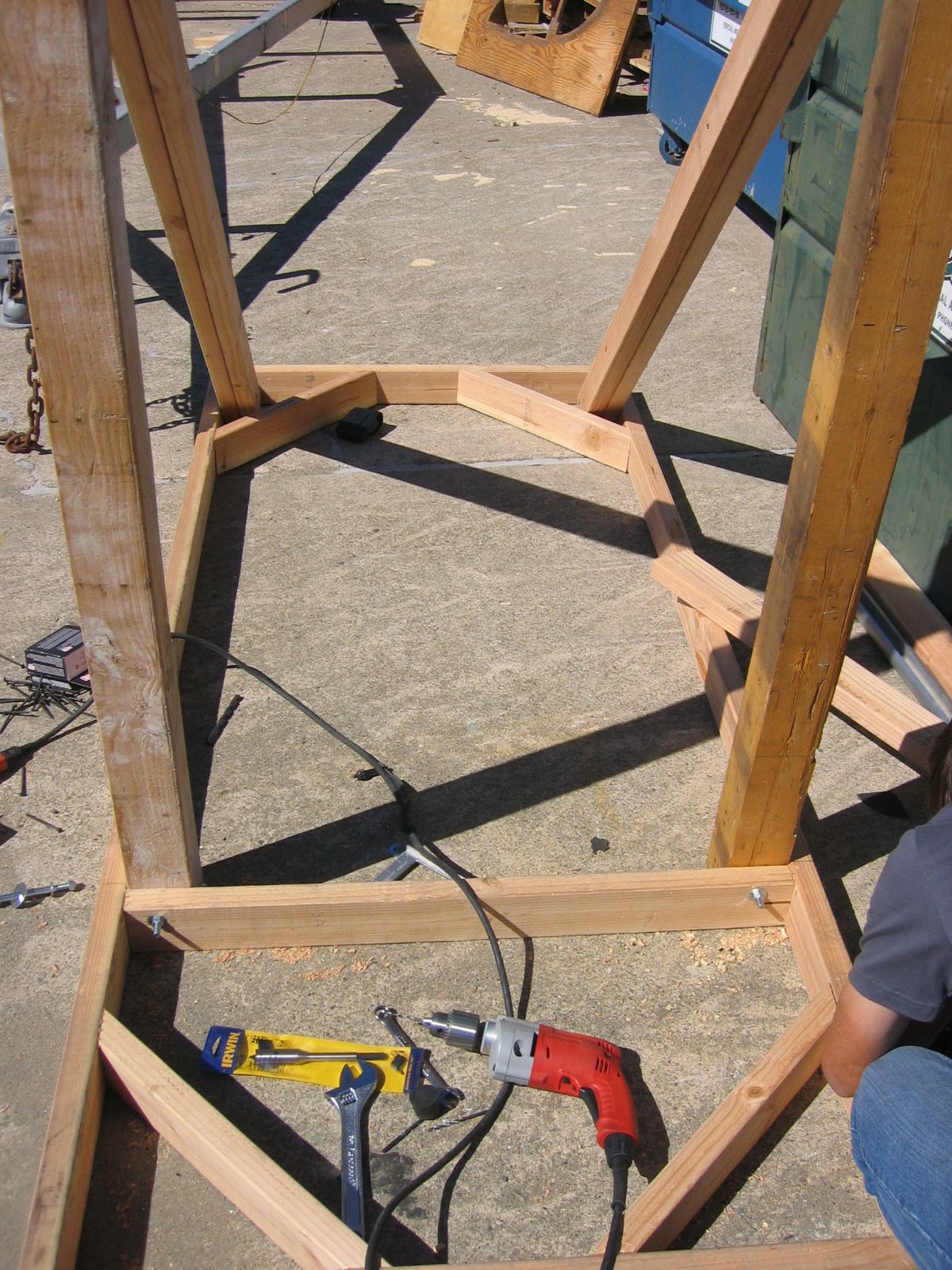 How to Build a Catapult : 15 Steps (with Pictures) - Instructables