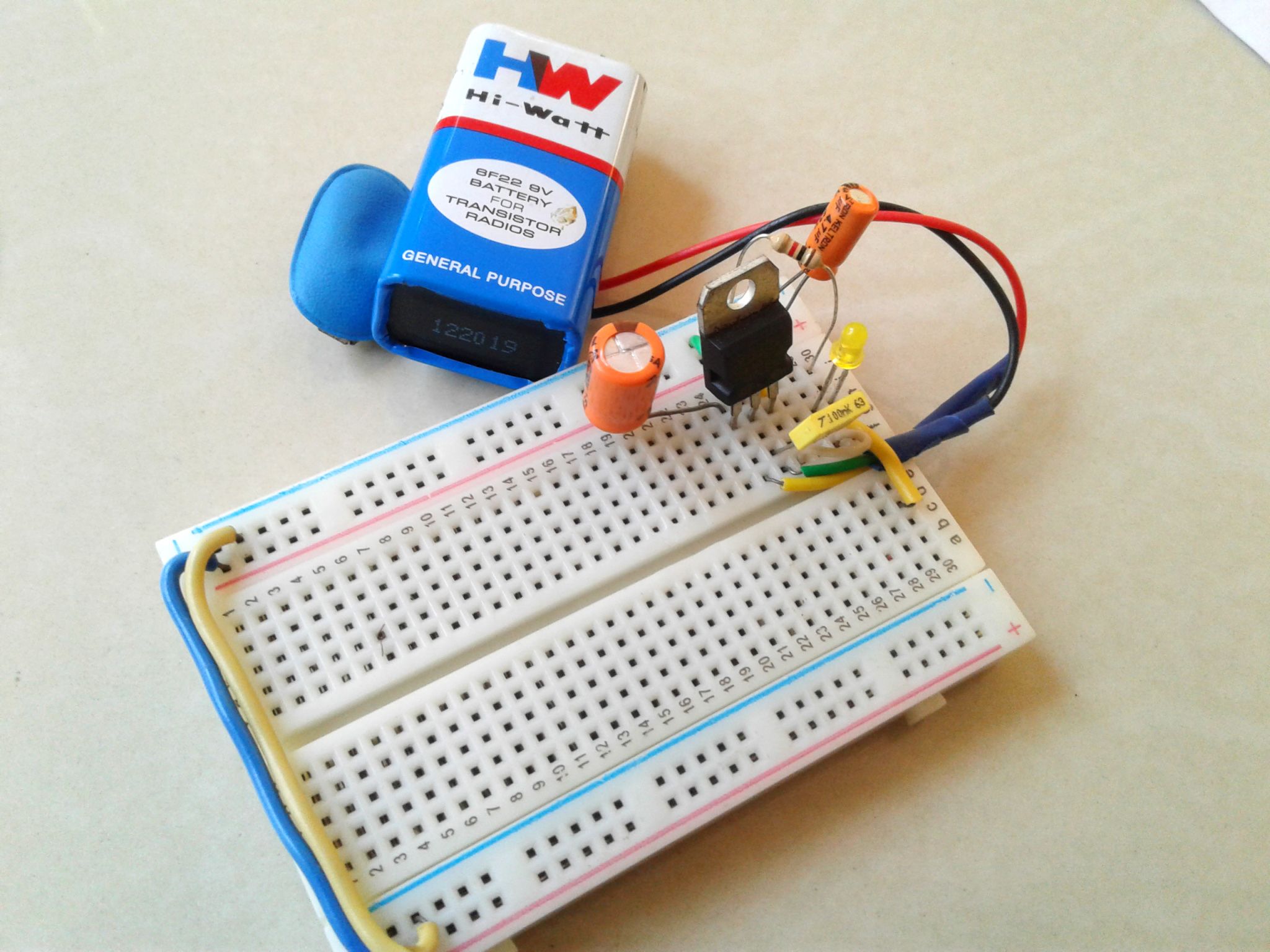 BCD Counter Using Discrete TRANSISTORS : 16 Steps - Instructables