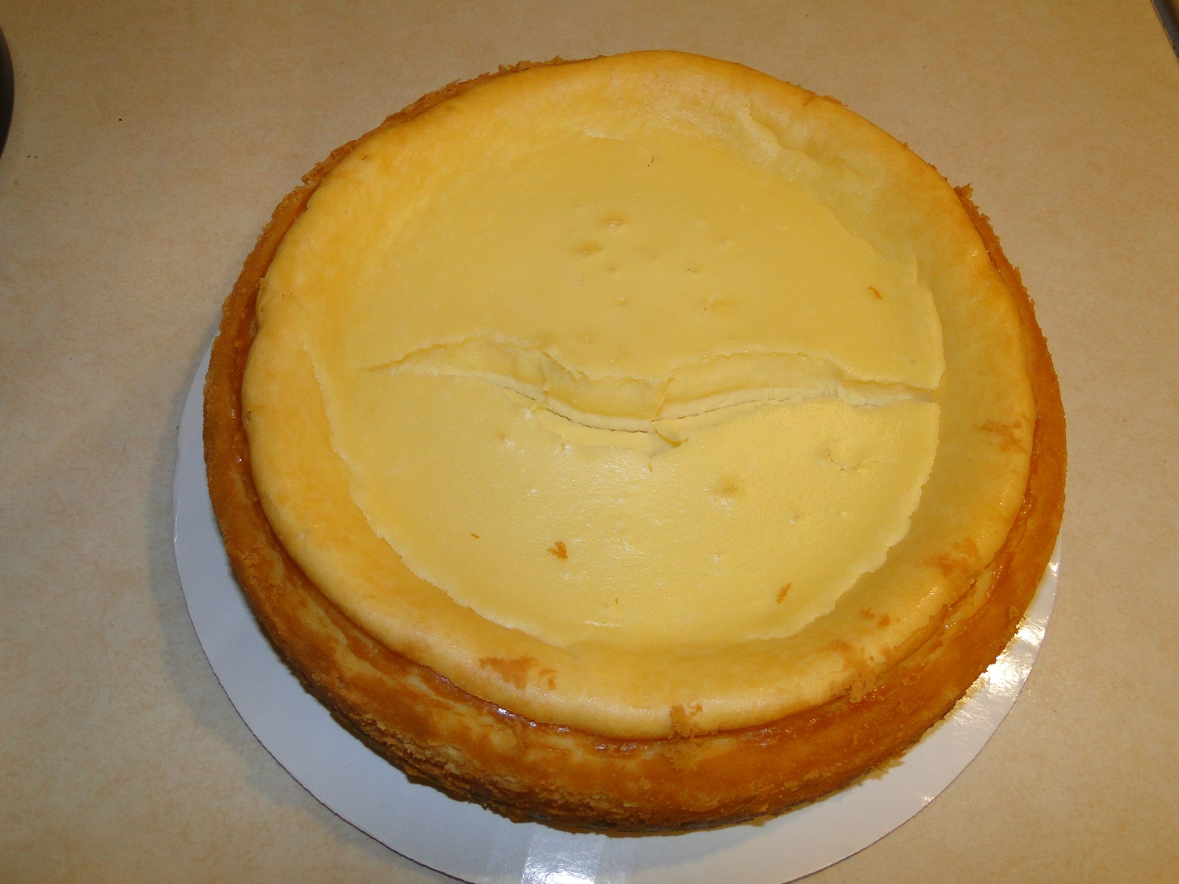 How to Fix a Cracked Cheesecake : 4 Steps (with Pictures) - Instructables