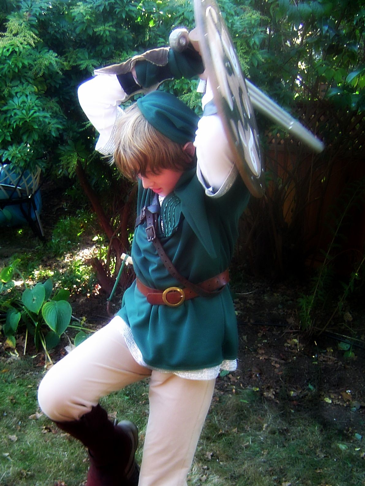 Link's Sword, Scabbard, Shield and Slingshot : 8 Steps (with Pictures ...