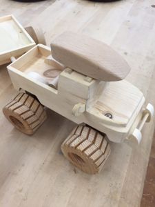 Monster Truck : 4 Steps (with Pictures) - Instructables