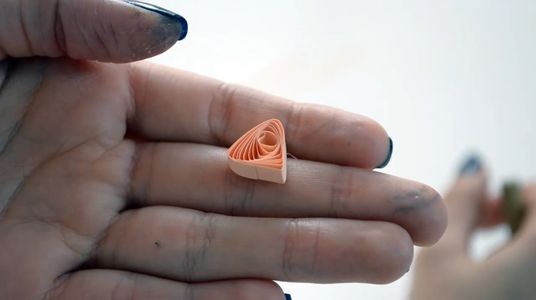 How to Make Quilling Cards for Birthday - DIY Paper Crafts : 11 Steps ...