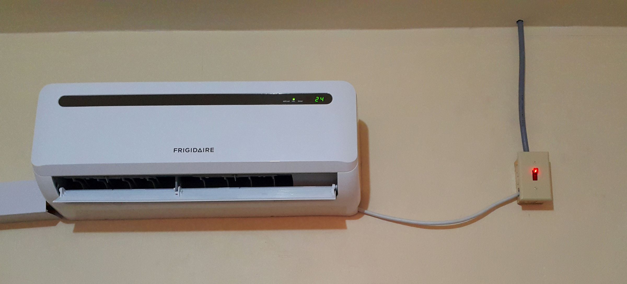 Installation of a Split Type Air Conditioning Unit. : 4 Steps ...