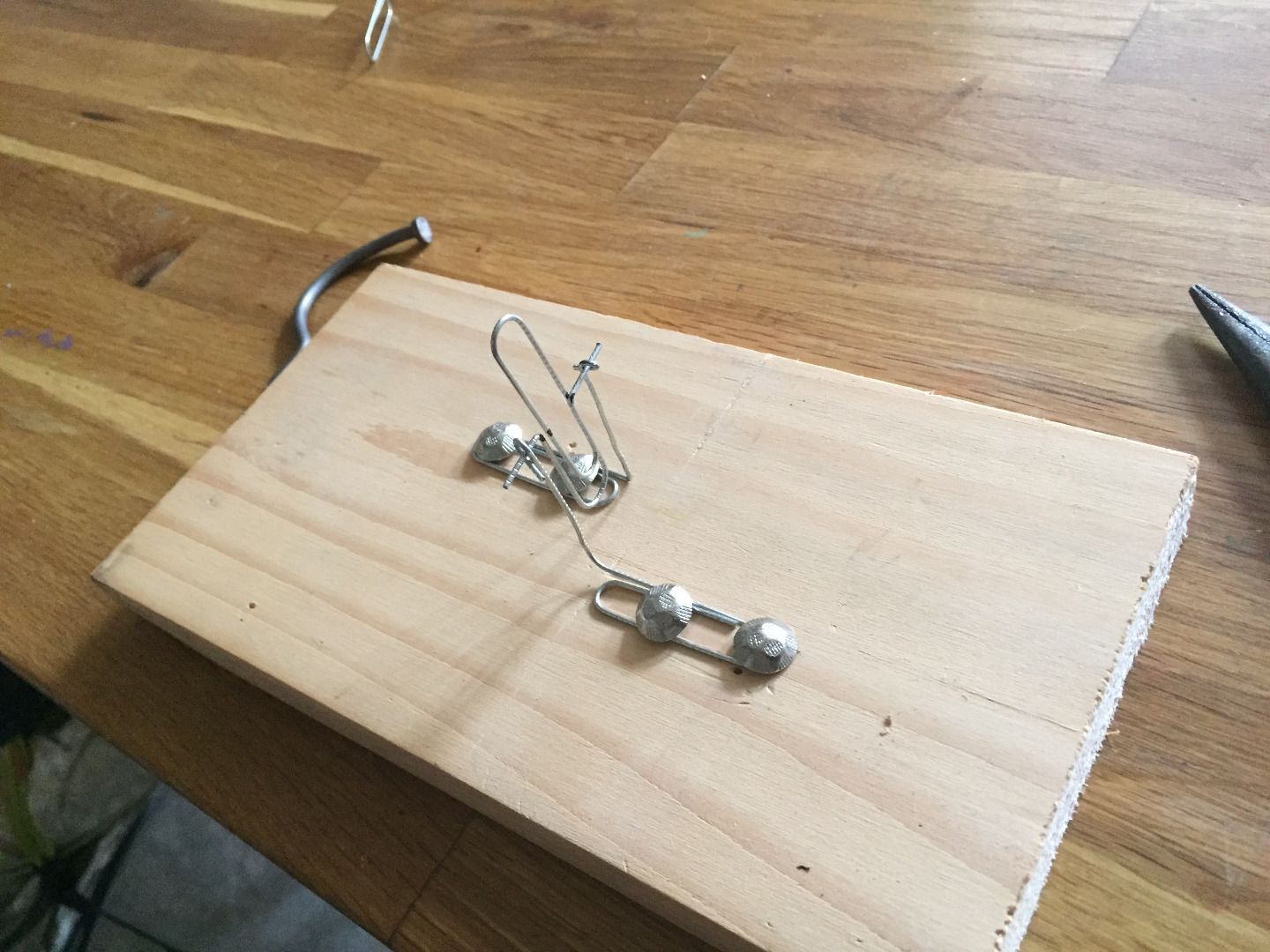 Paper Clip Motor : 10 Steps - Instructables