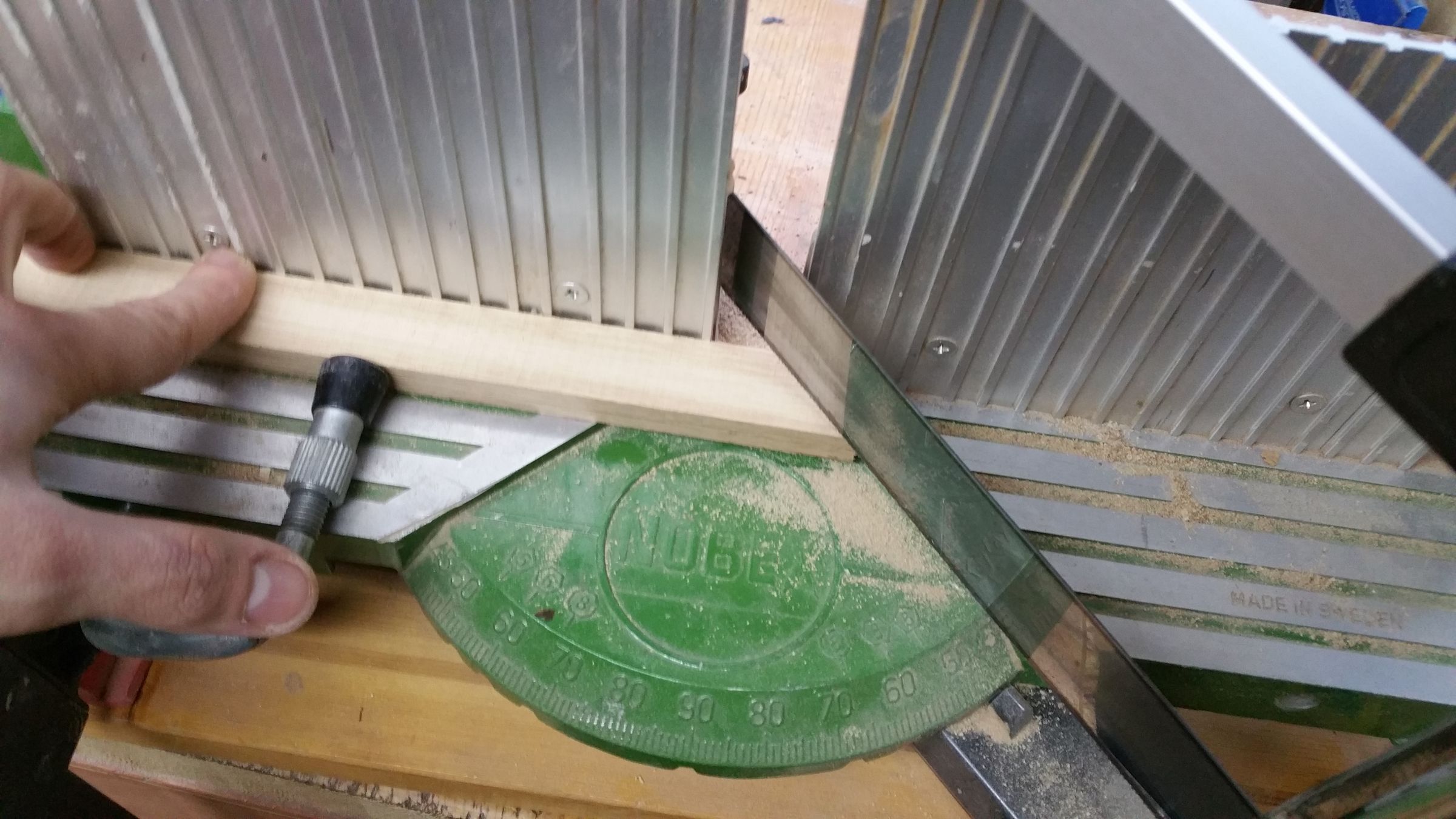 Perfect Mitre Joints for Picture Frames : 4 Steps (with Pictures ...