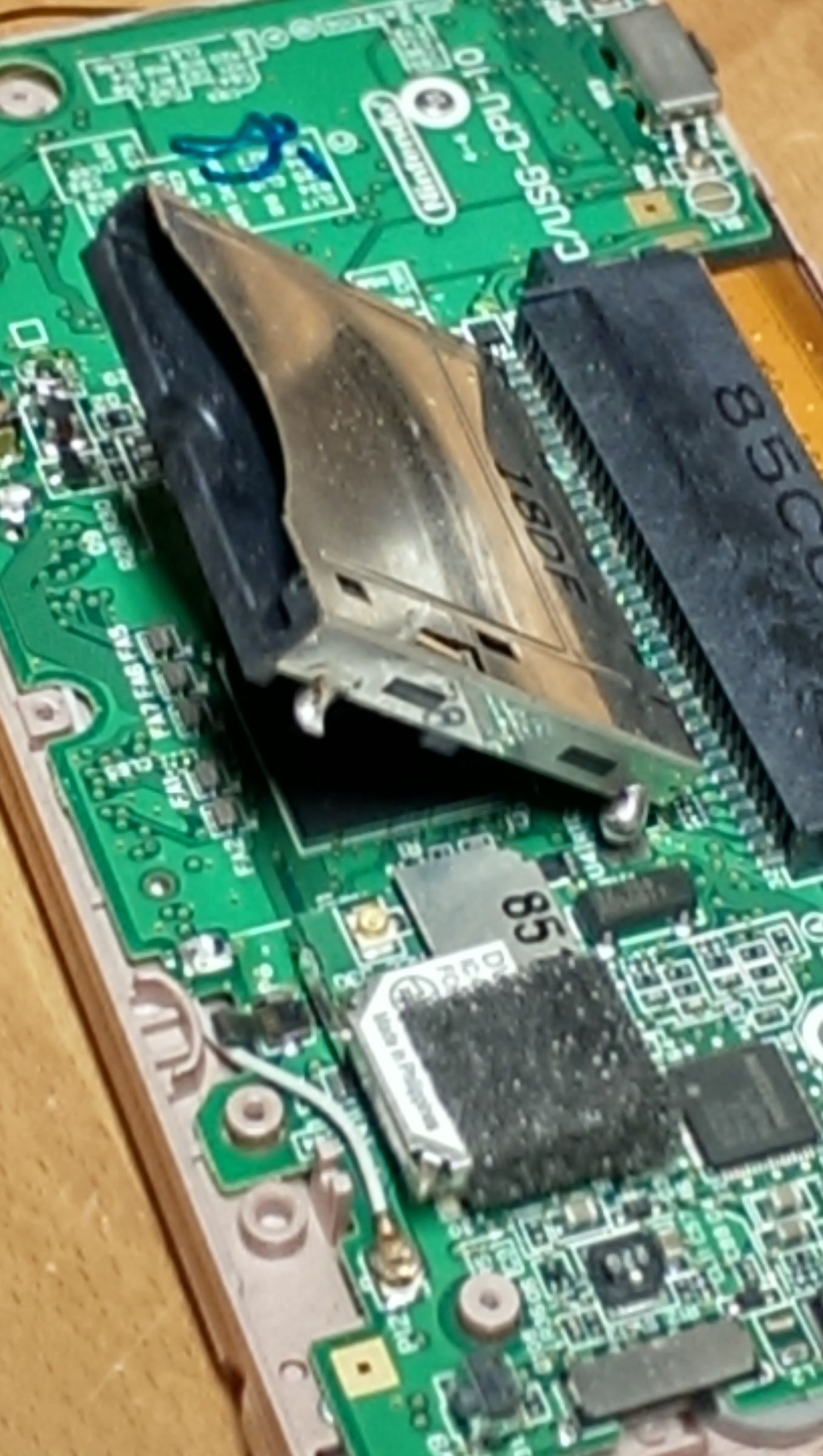 How to Fix a Broken Ds Lite : 16 Steps - Instructables