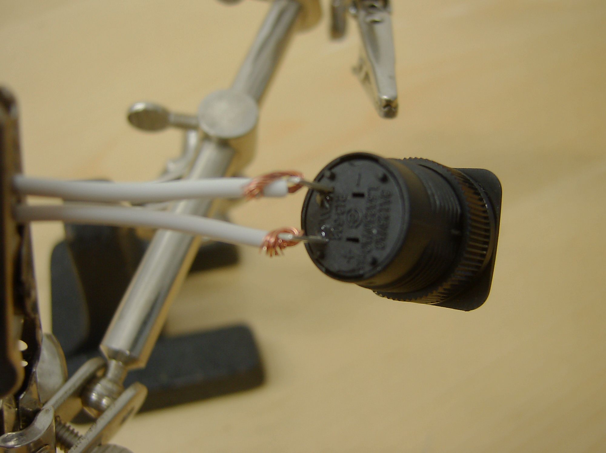 How to Connect a Push Button With Audio Input and Output : 13 Steps ...