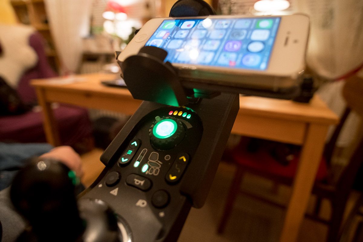 Rear View Camera for an Electric Wheelchair : 10 Steps (with Pictures ...