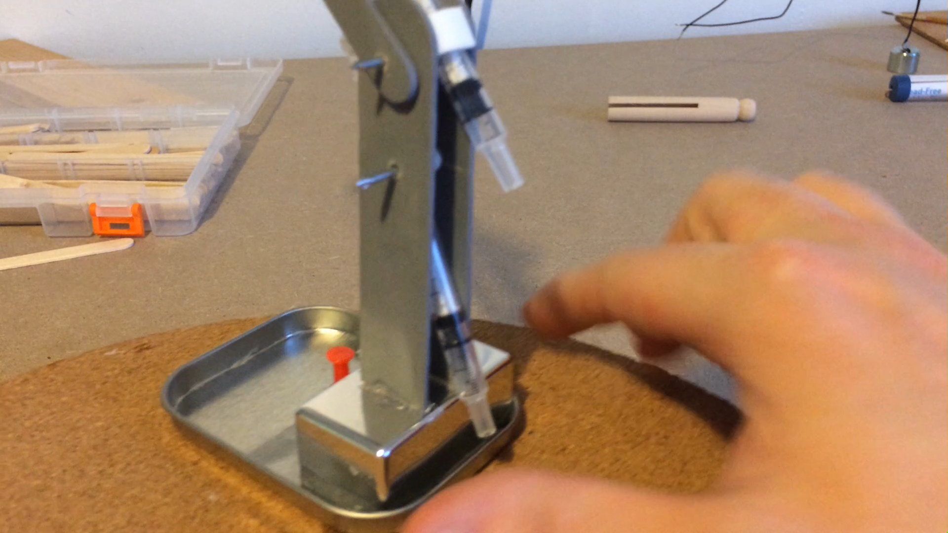 Make a Hydraulic Arm! : 7 Steps - Instructables
