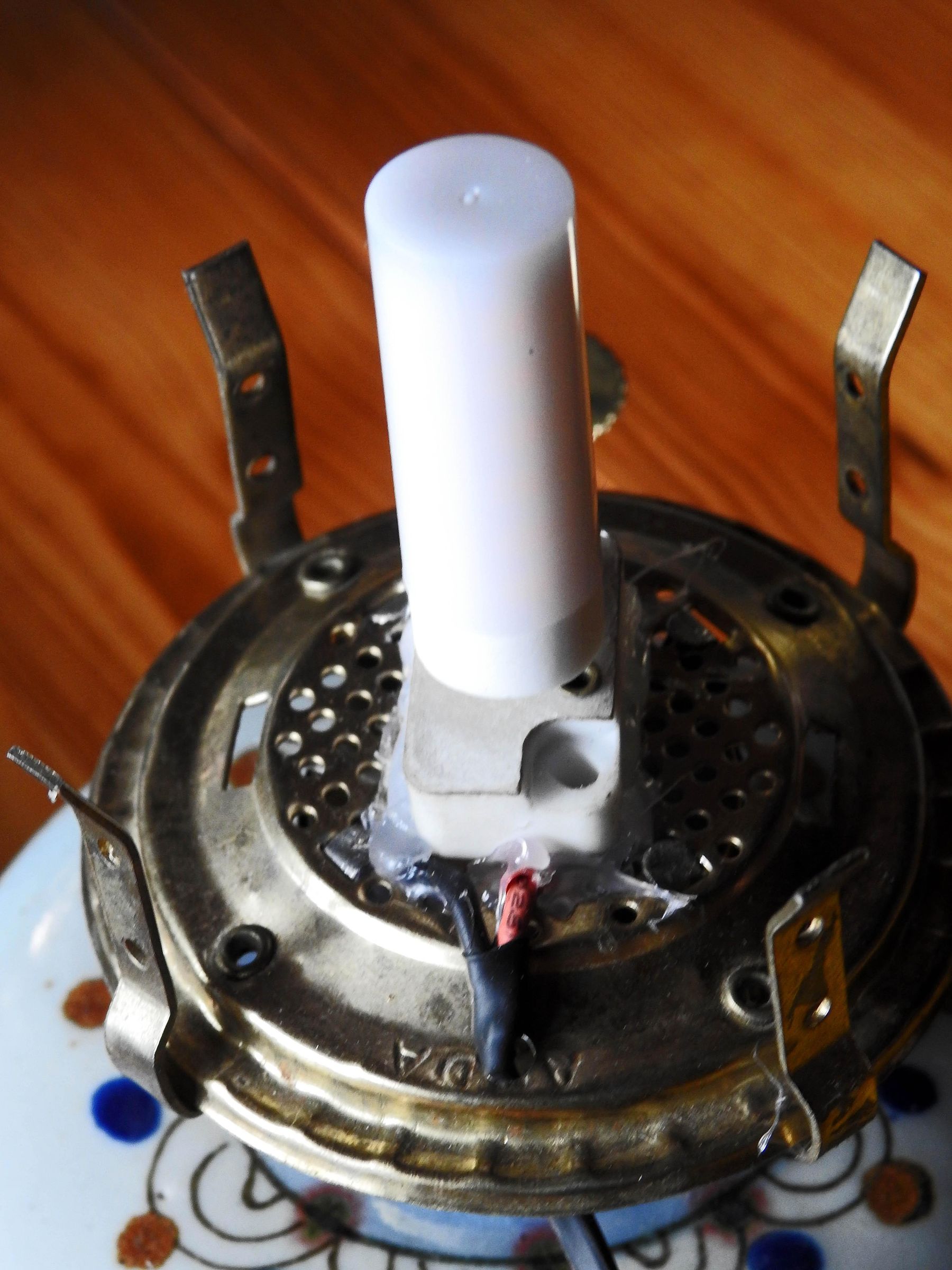 Convert Old Oil Lamps to Electricity - Instructables