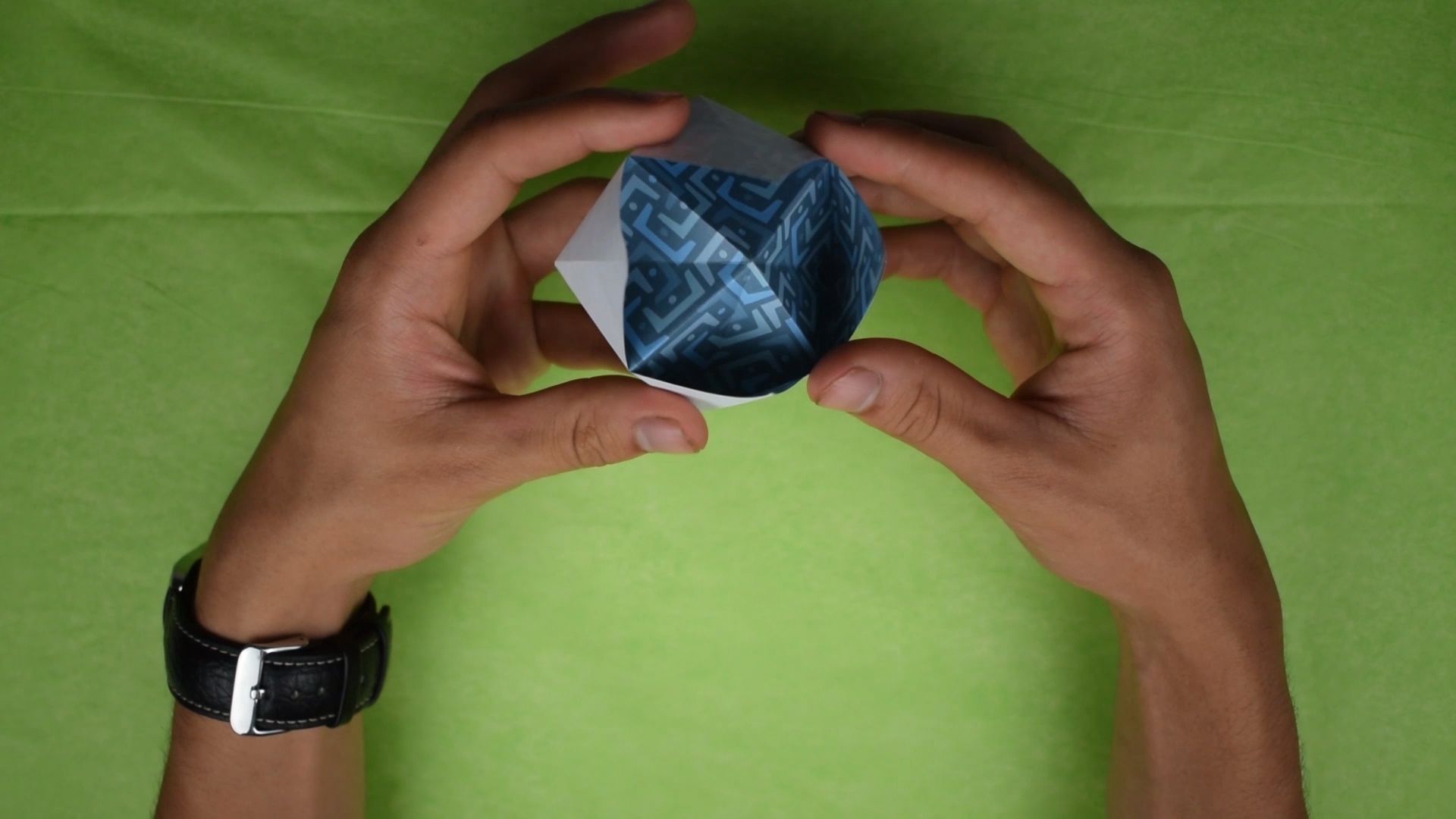 How to Fold an Origami Fortune Teller + How to Use : 7 Steps (with ...