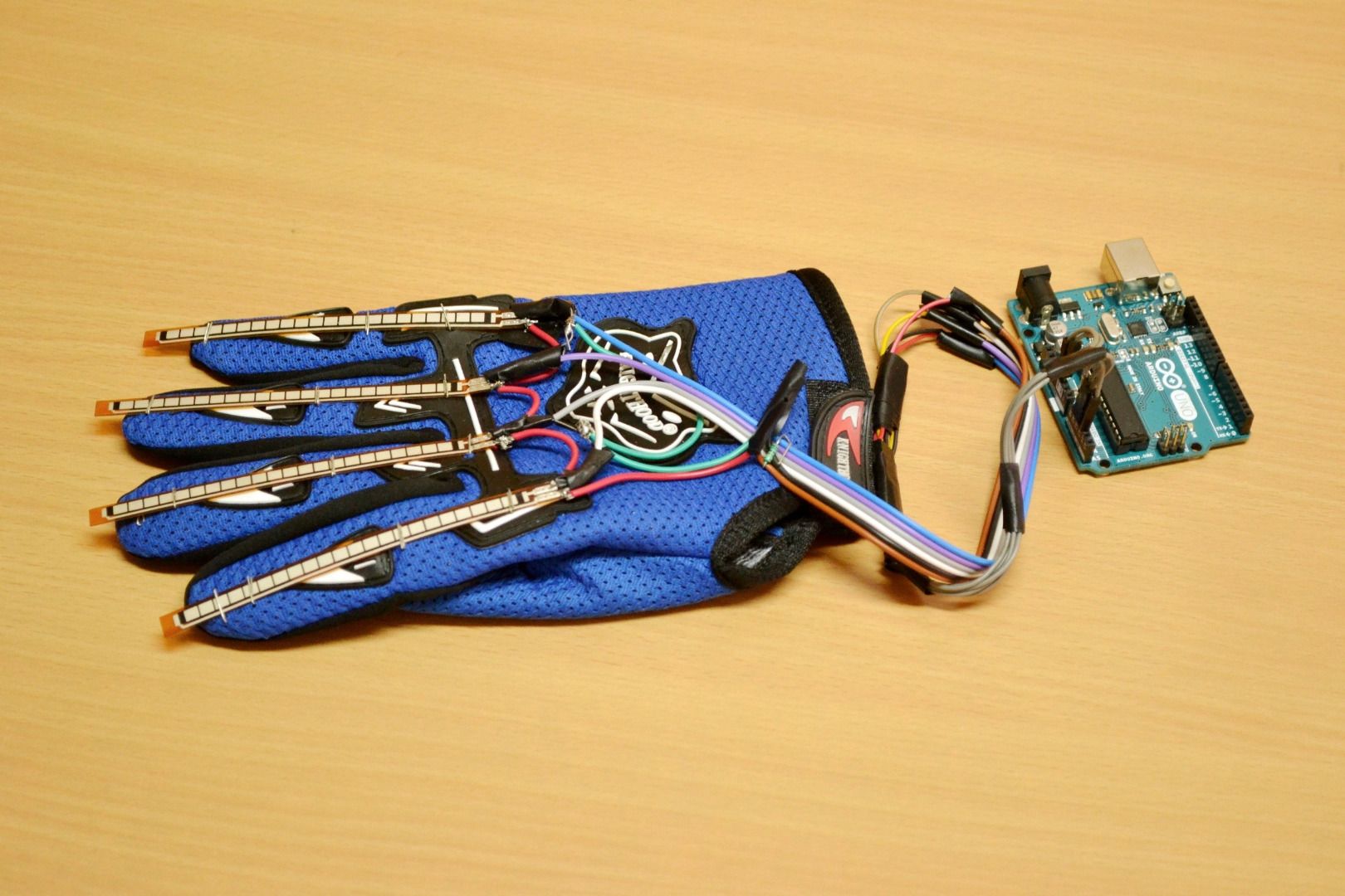 Wearable Wireless Gesture Control With PHIRO Pro + Arduino + Pocket ...