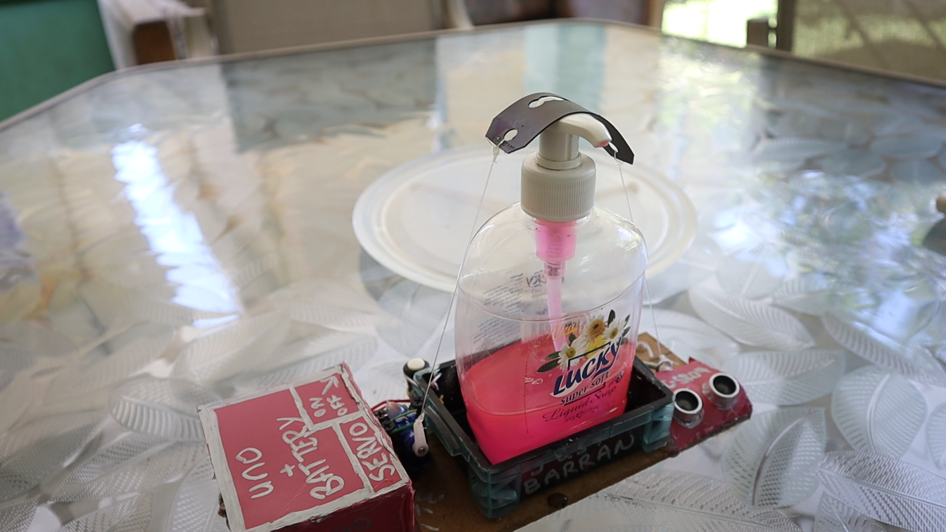 DIY Easy Non-Contact Automatic Hand Sanitizer Dispenser or Automatic ...