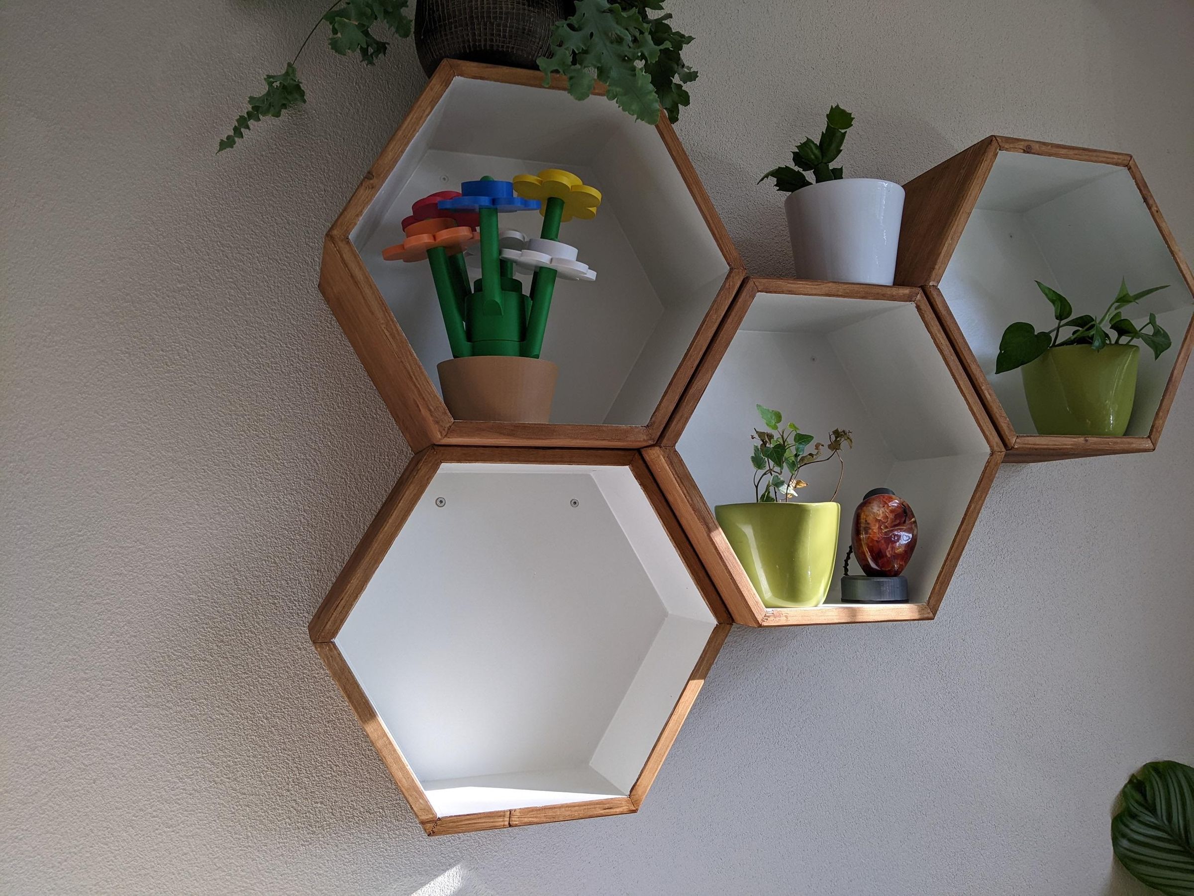 Hexagon Shelf : 10 Steps (with Pictures) - Instructables