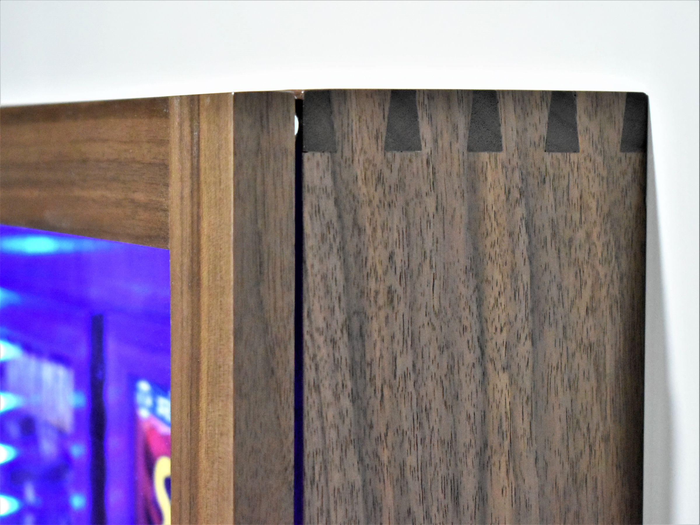 Comic Book Display Cabinet : 15 Steps (with Pictures) - Instructables