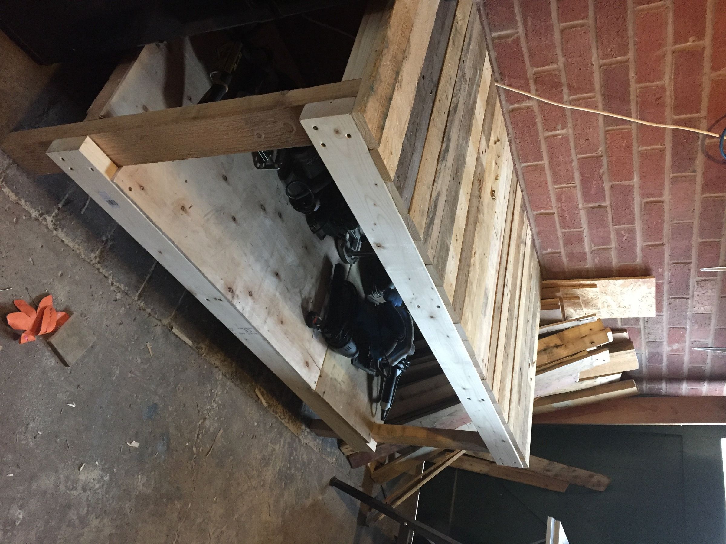 Pallet Wood Workbench. : 6 Steps (with Pictures) - Instructables