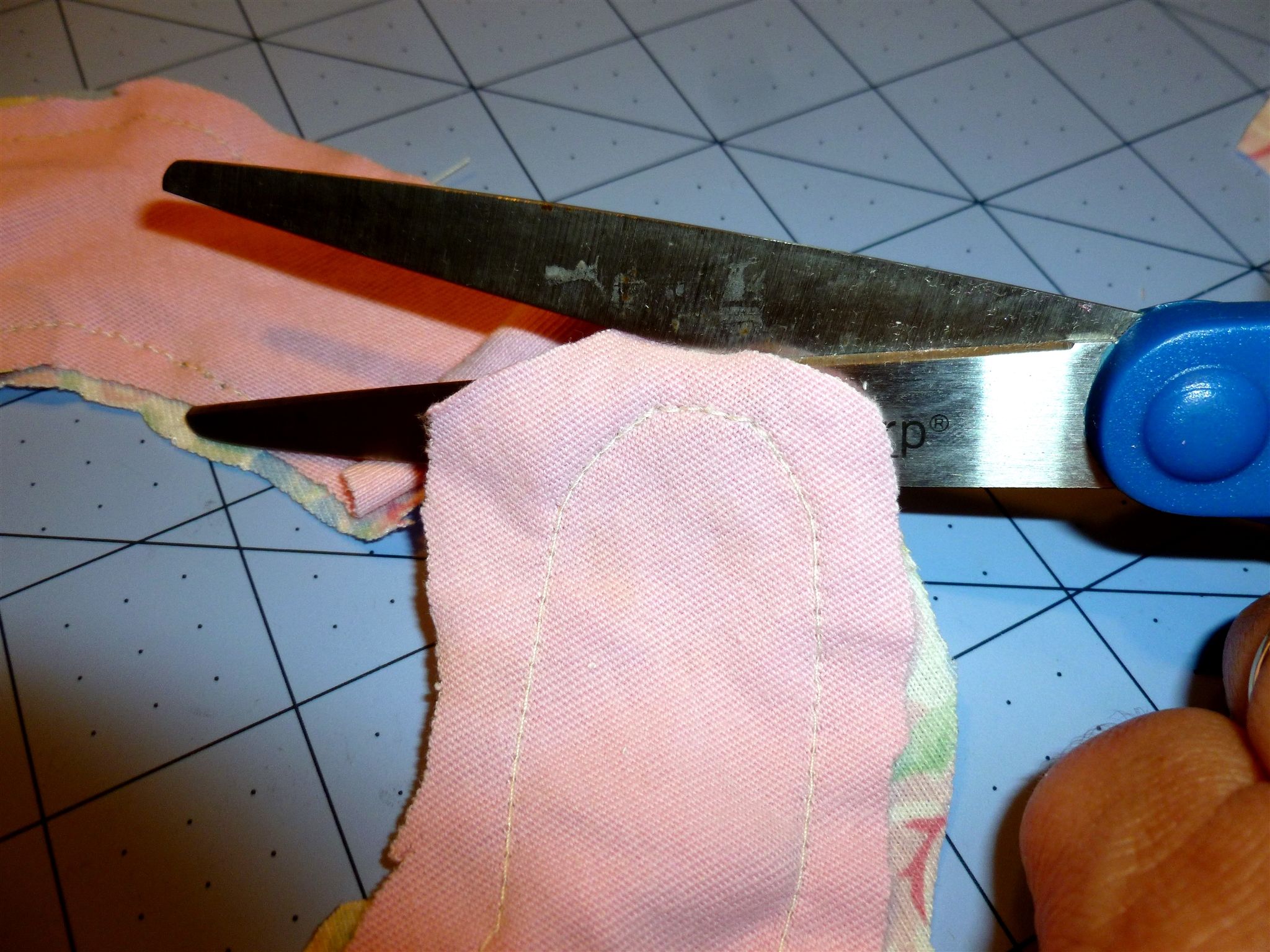 Recycled Clothes Bib With Versatile Pattern : 7 Steps (with Pictures ...