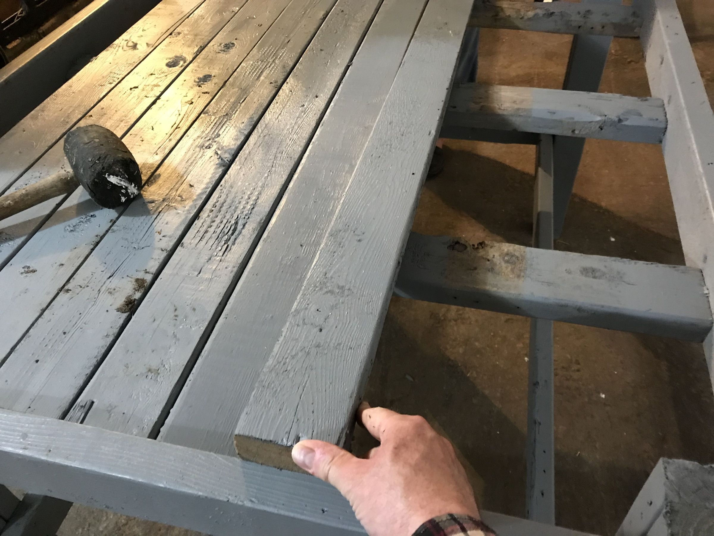 Building a Workbench Out of Pallets : 5 Steps (with Pictures ...