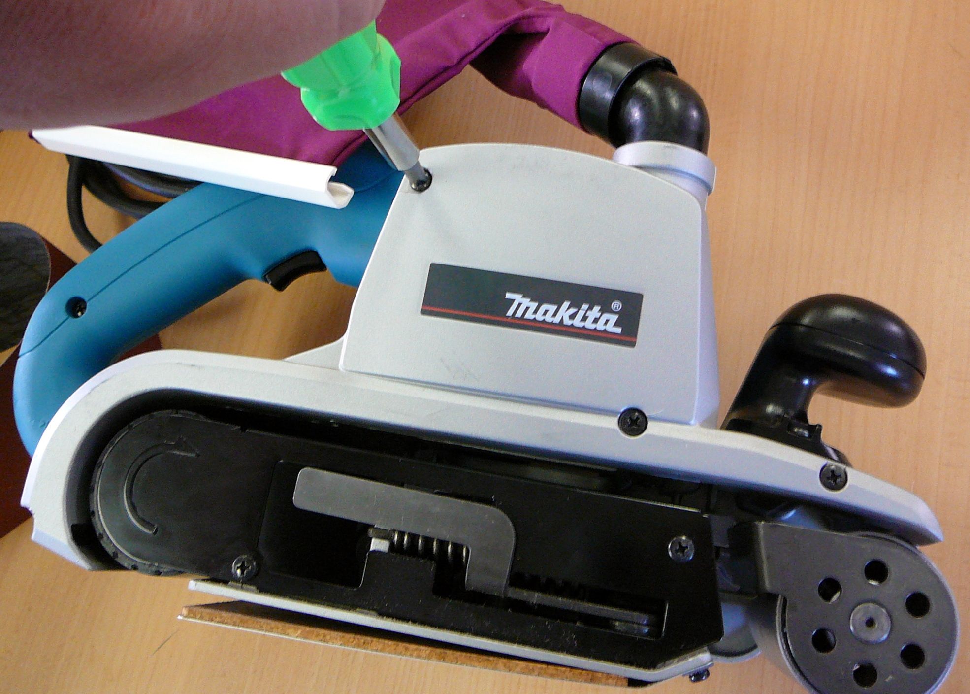 Build a WINNING Belt Sander Drag Racer : 14 Steps - Instructables