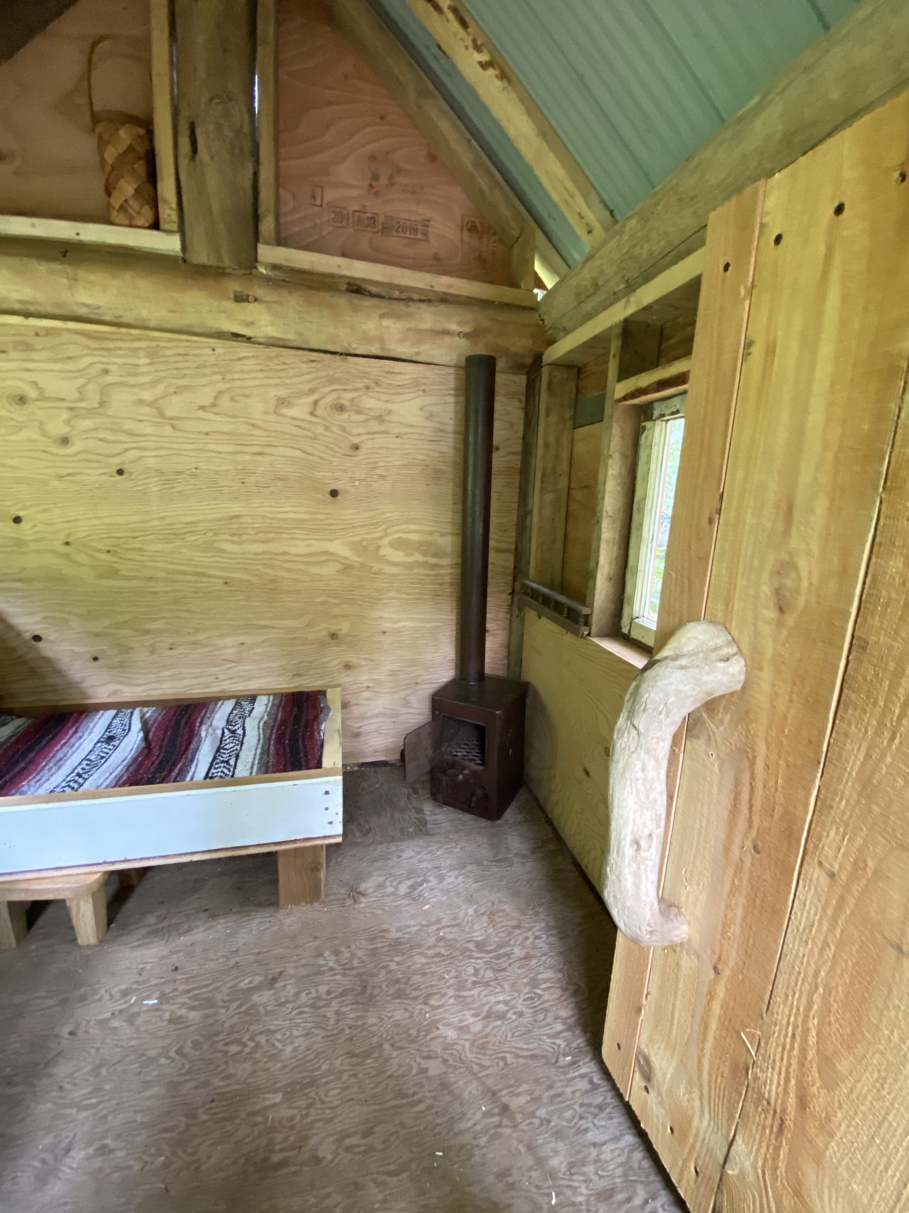 Rustic DIY Play House : 5 Steps (with Pictures) - Instructables