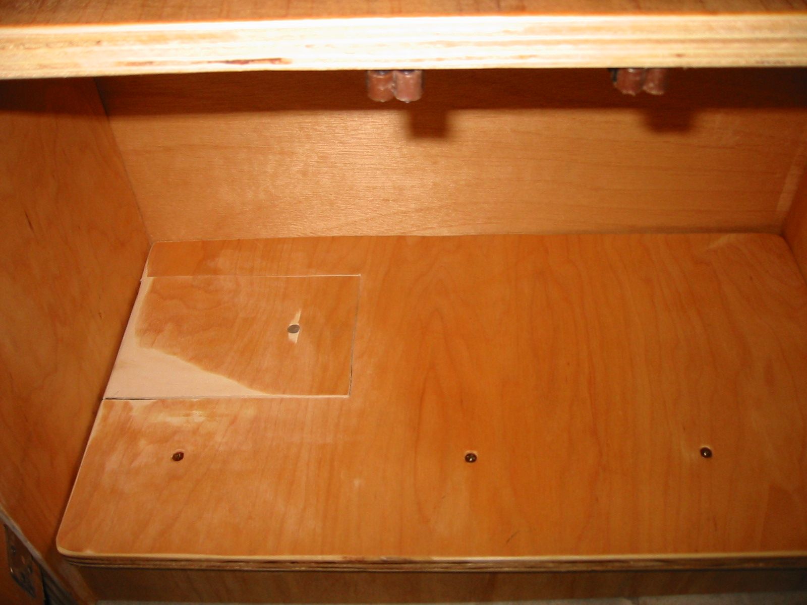 Cheap Secret Compartment! : 4 Steps (with Pictures) - Instructables