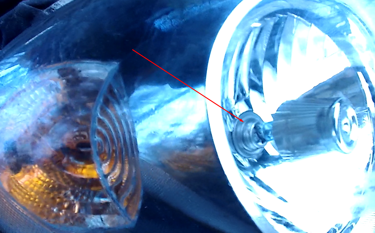 Replace Headlight Lamps on a KIA Ceed Left & Right Side : 6 Steps (with ...