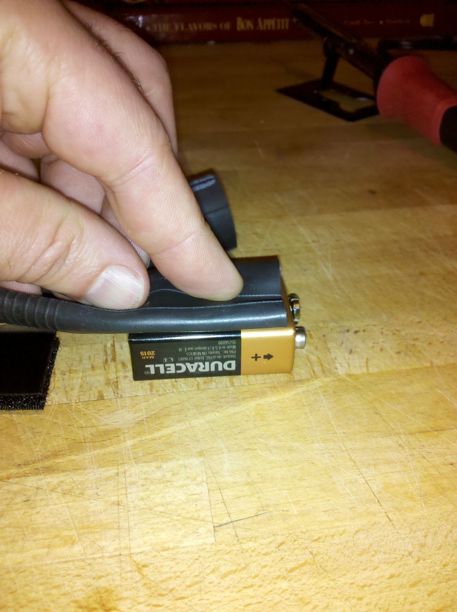 9 Volt Battery Adapter for Arduino : 4 Steps - Instructables