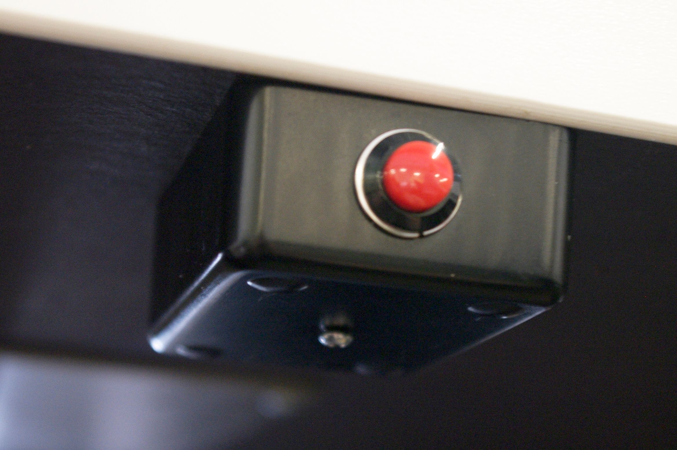 Desk Panic Button : 21 Steps (with Pictures) - Instructables