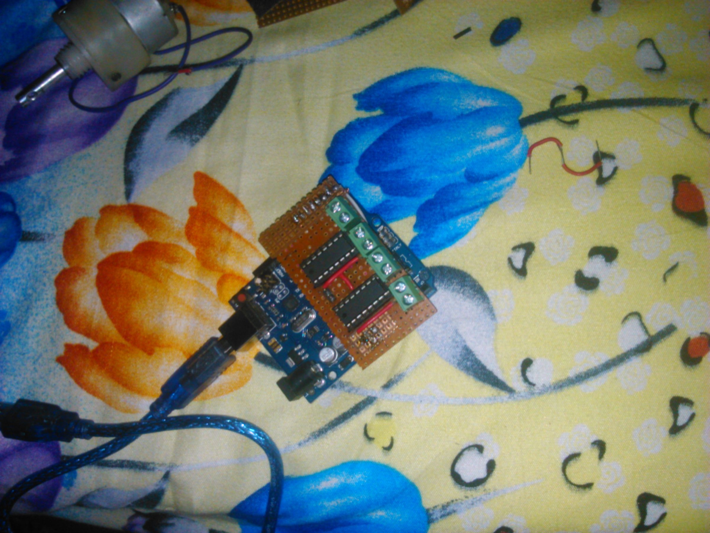 Arduino Based Line Tracker Robot : 4 Steps (with Pictures) - Instructables