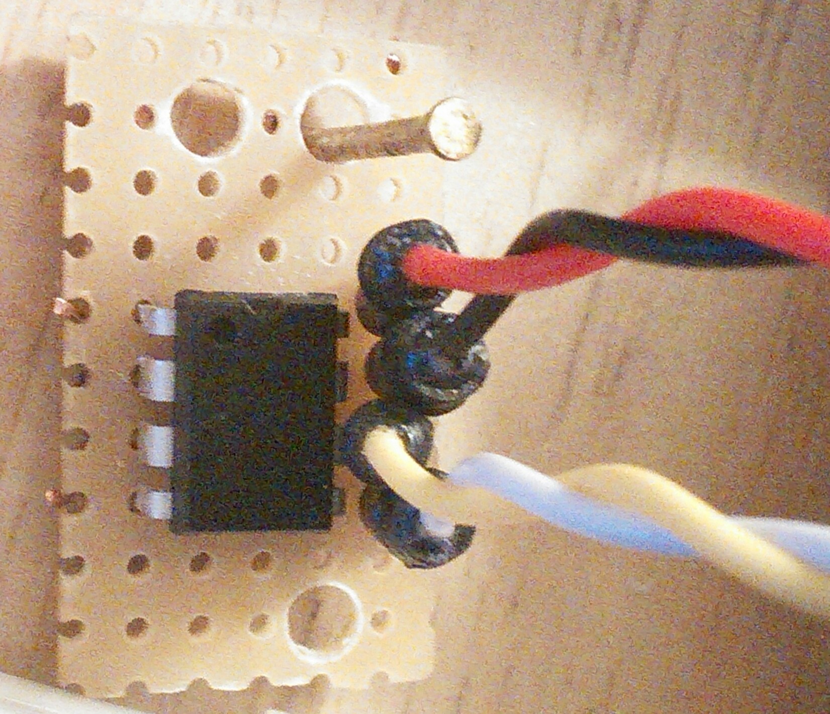 Adding an 24LC256 EEPROM to the Arduino Due : 3 Steps - Instructables