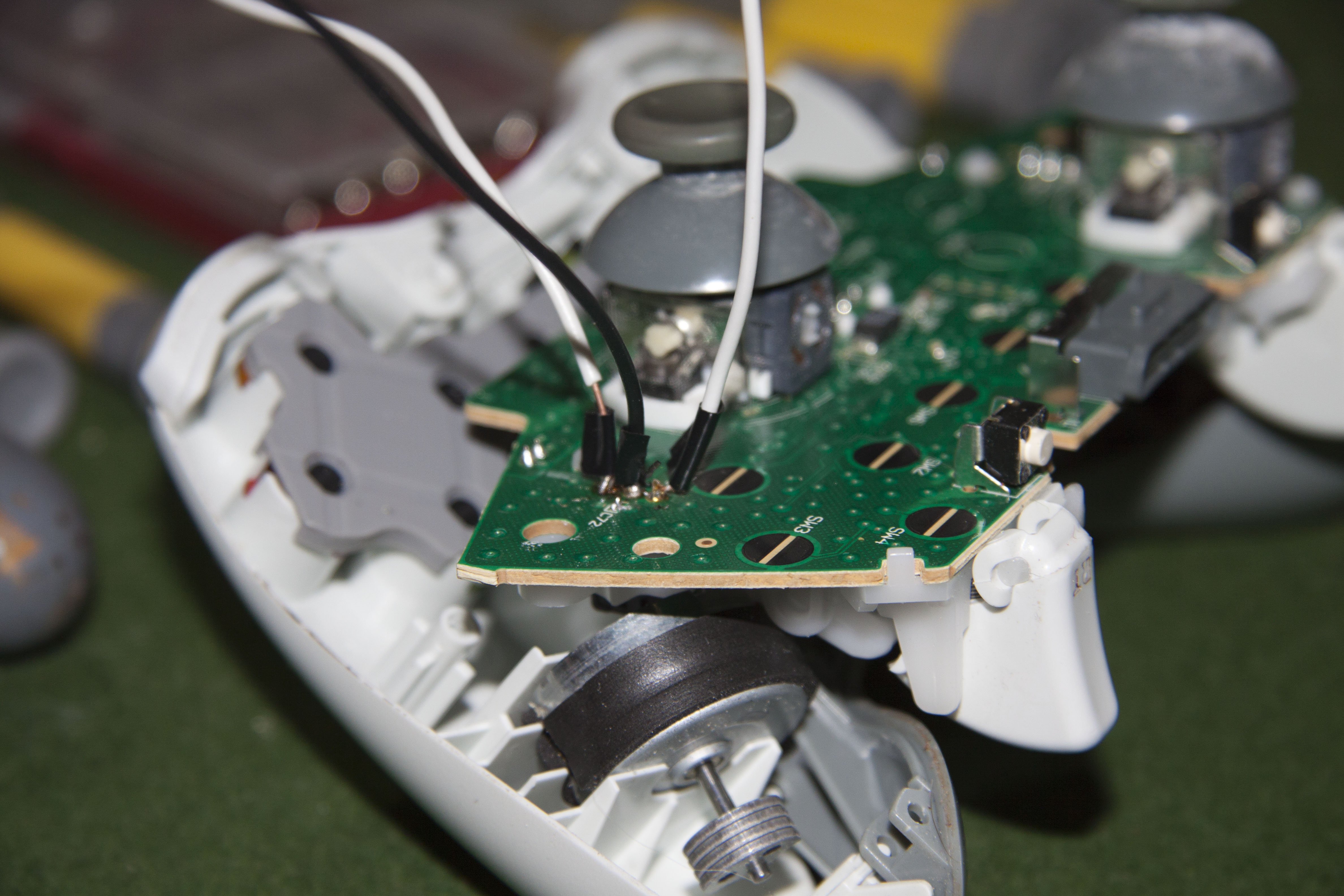 Mod Xbox 360 Controller Using Arduino (MW3) : 7 Steps (with Pictures ...