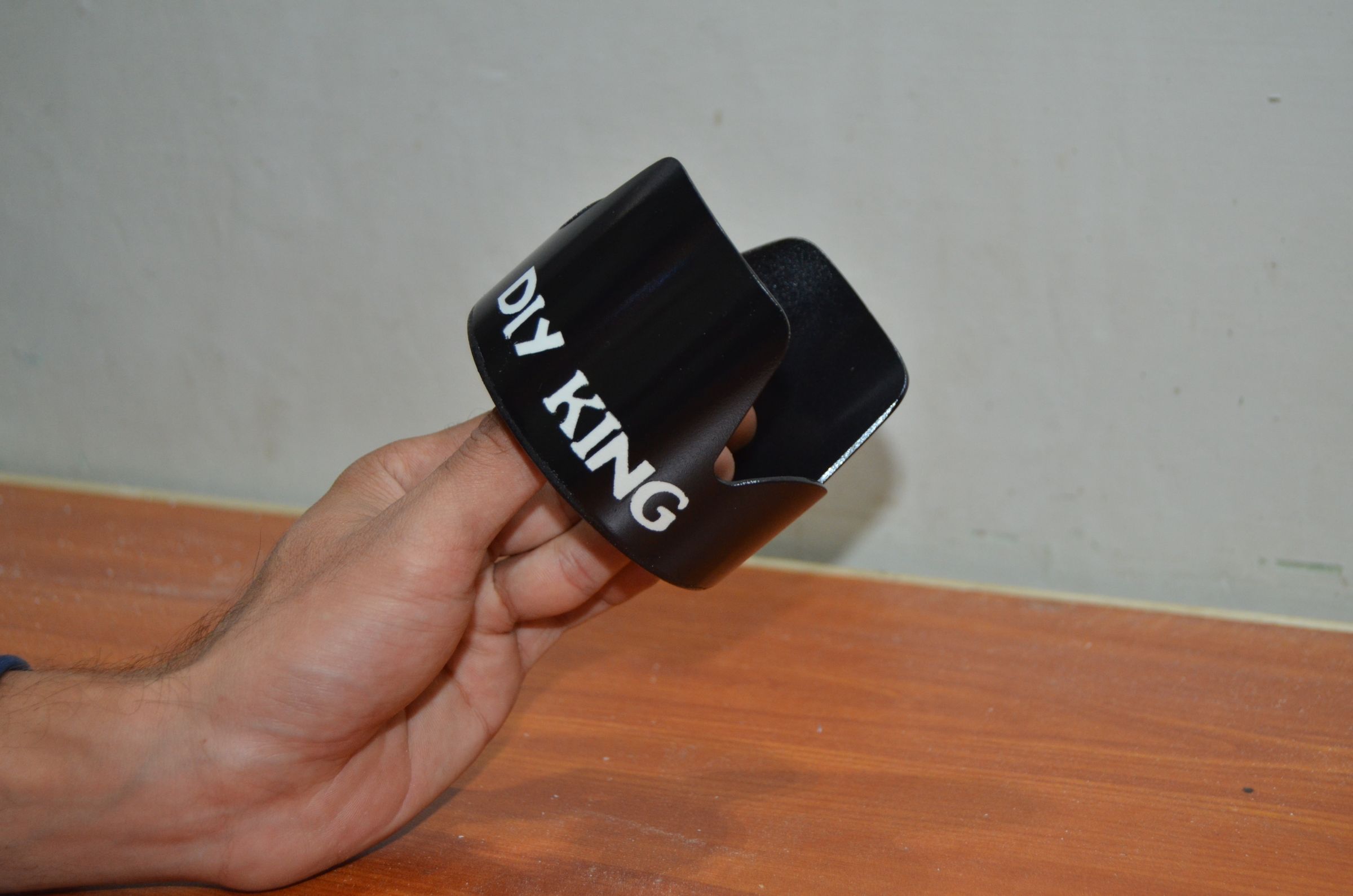 DIY Lens Hood for DSLR Camera : 5 Steps (with Pictures) - Instructables