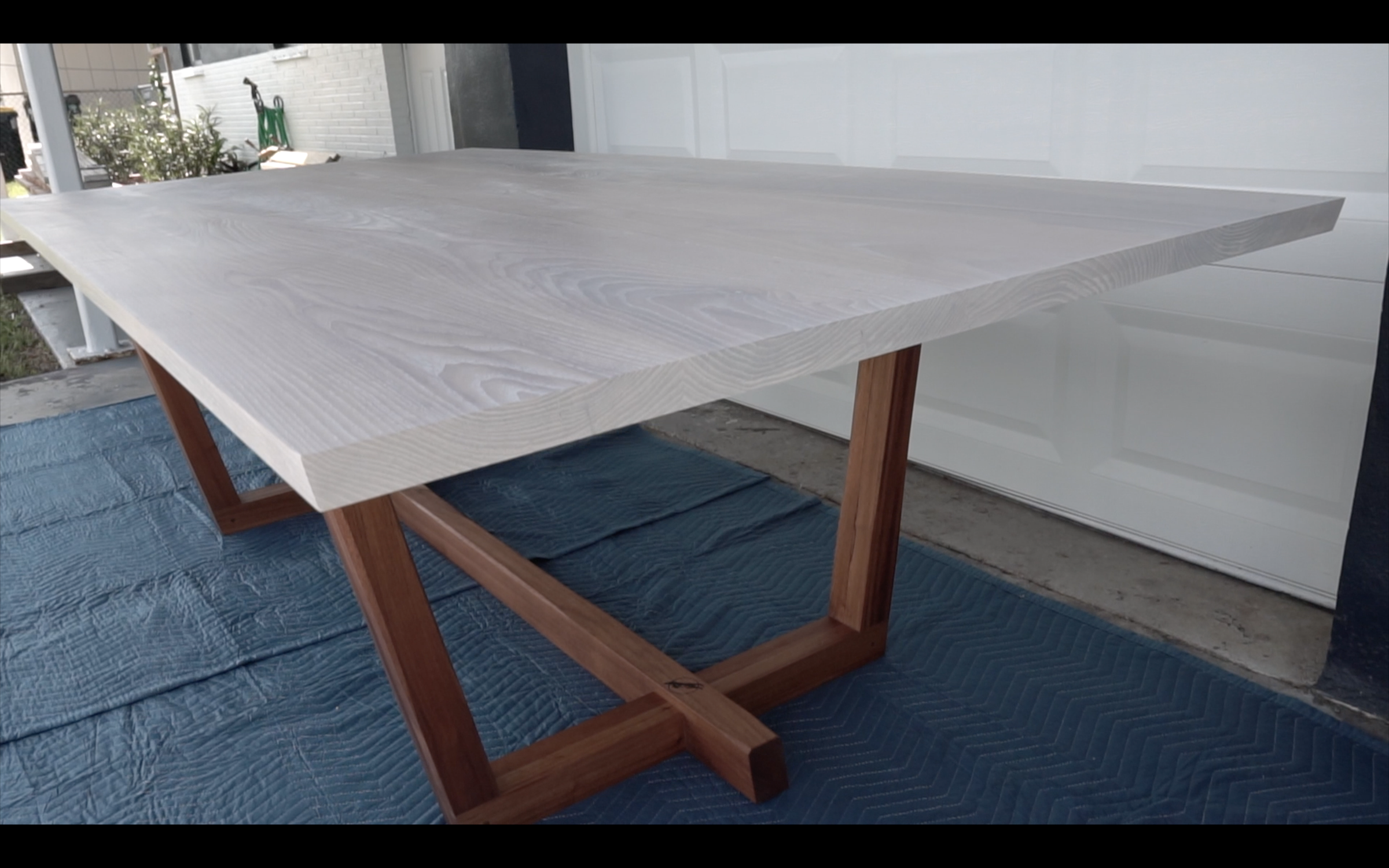 Modern Dining Table - Traditional Joinery : 10 Steps (with Pictures ...