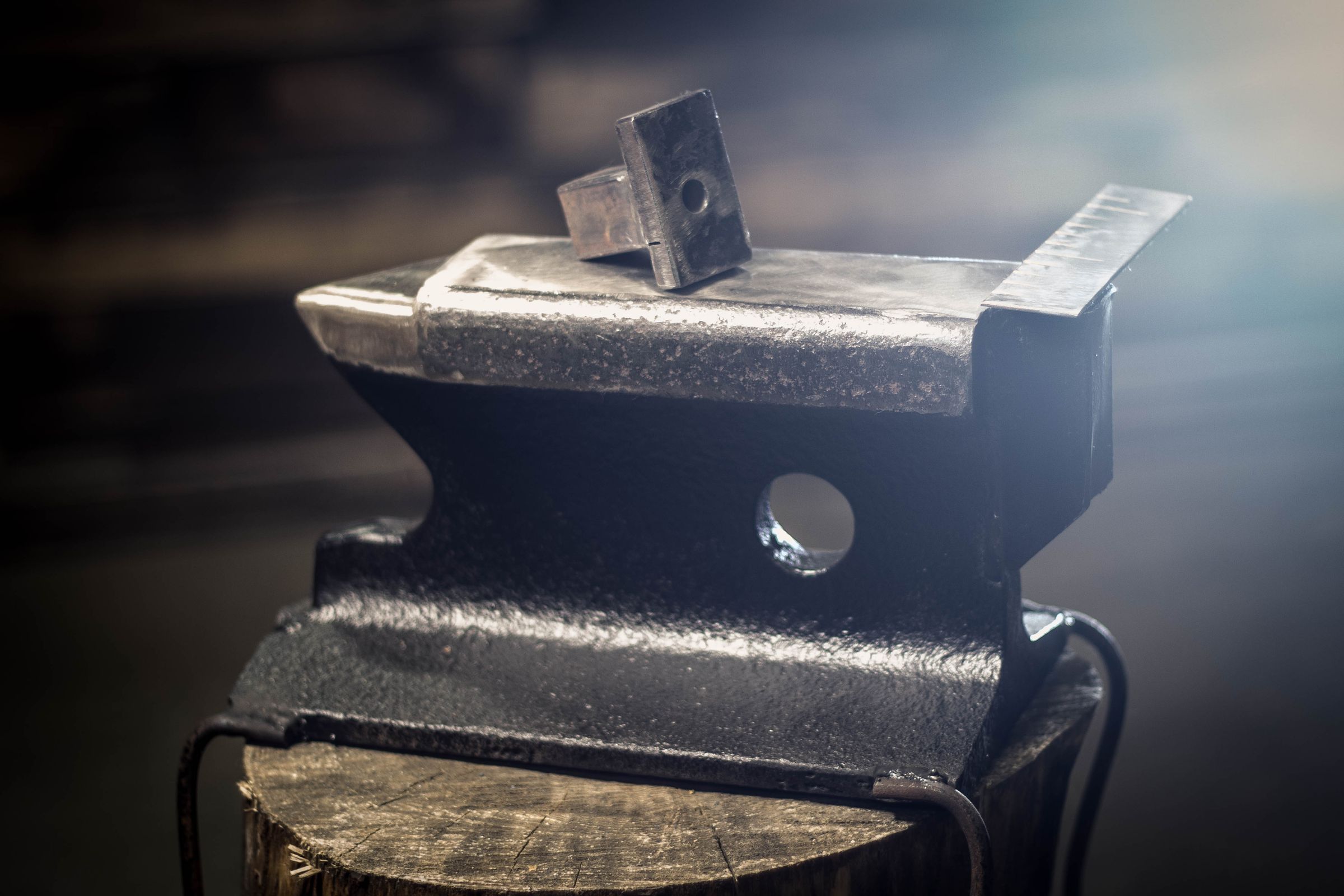 How to Make an Anvil Out of Railroad Track : 5 Steps (with Pictures ...