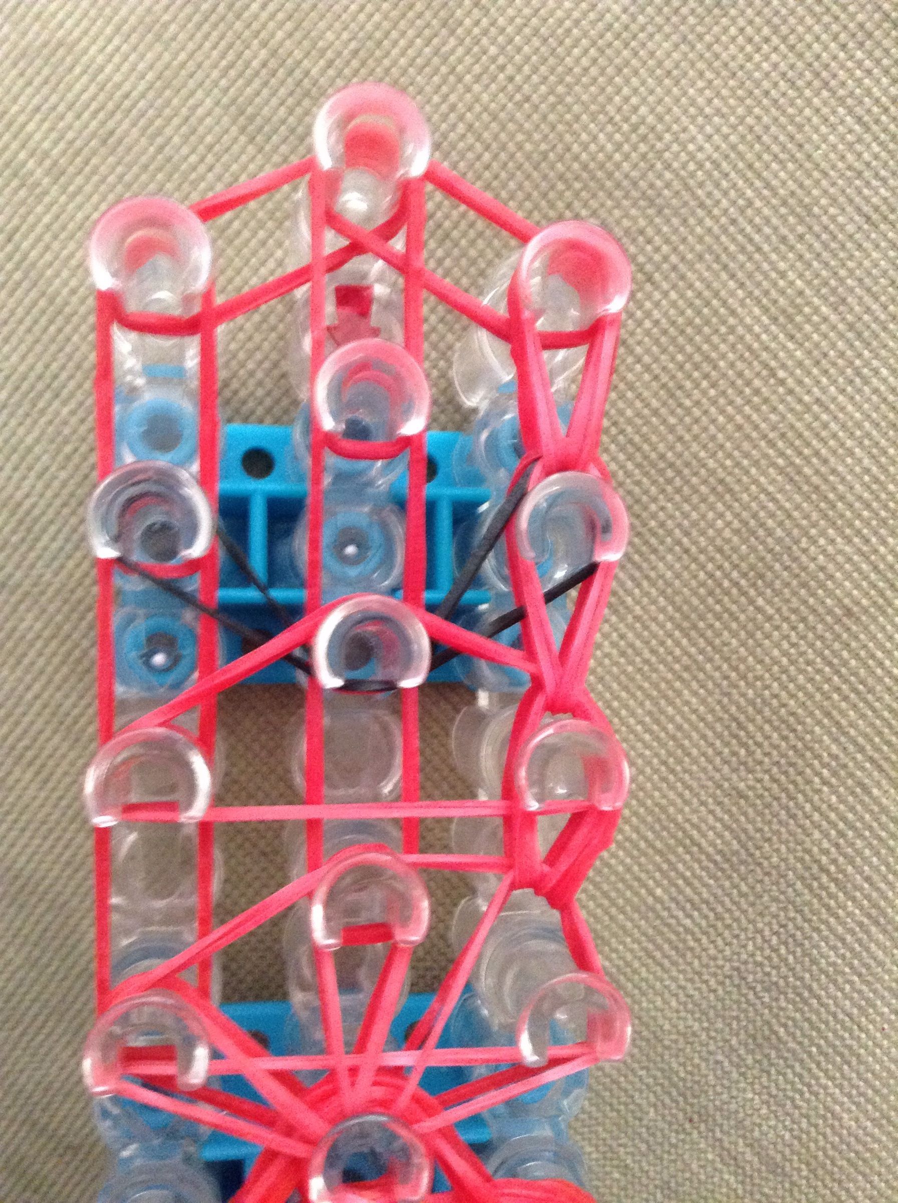 Rainbow Loom Goldfish Charm : 19 Steps (with Pictures) - Instructables