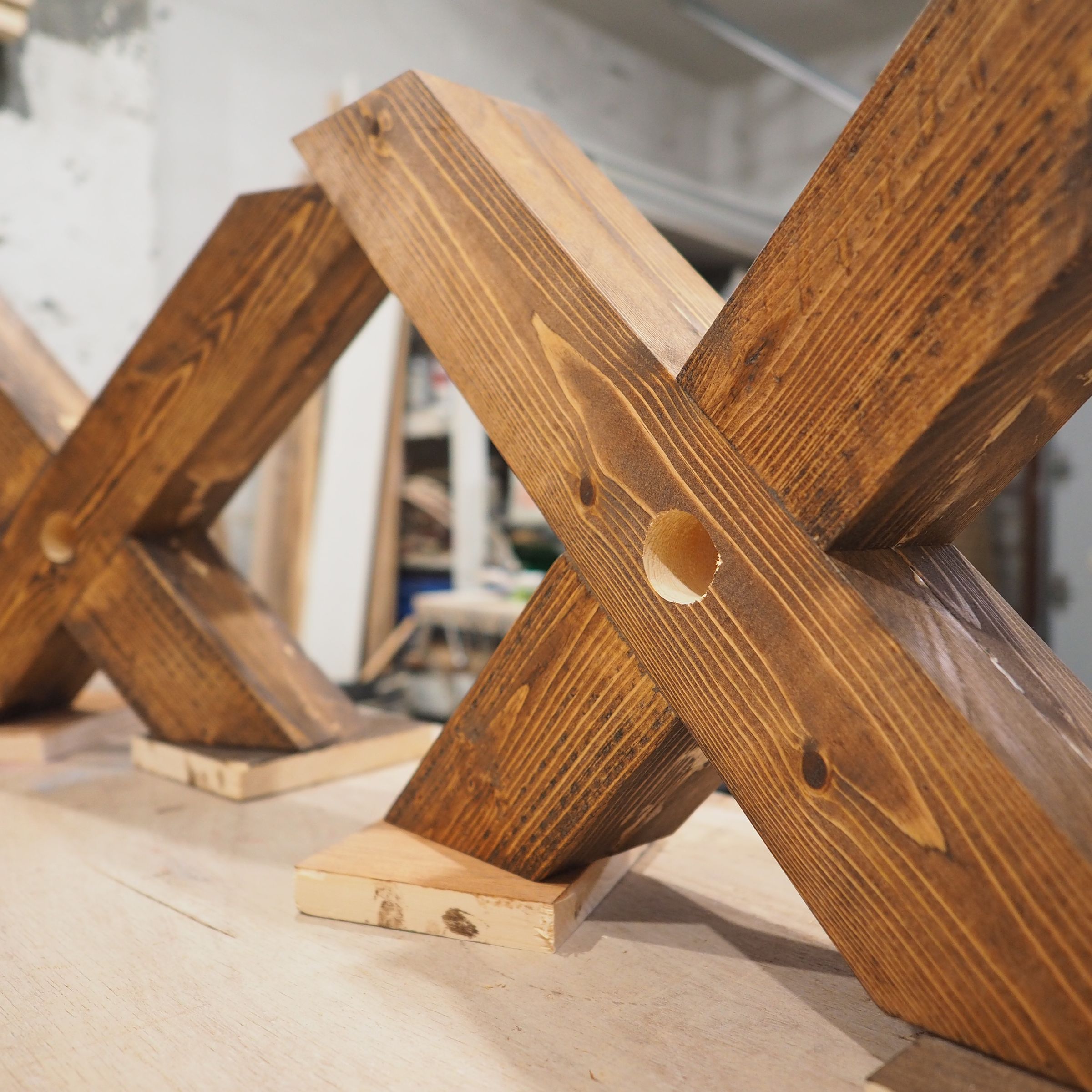 X Leg Coffee Table : 9 Steps (with Pictures) - Instructables