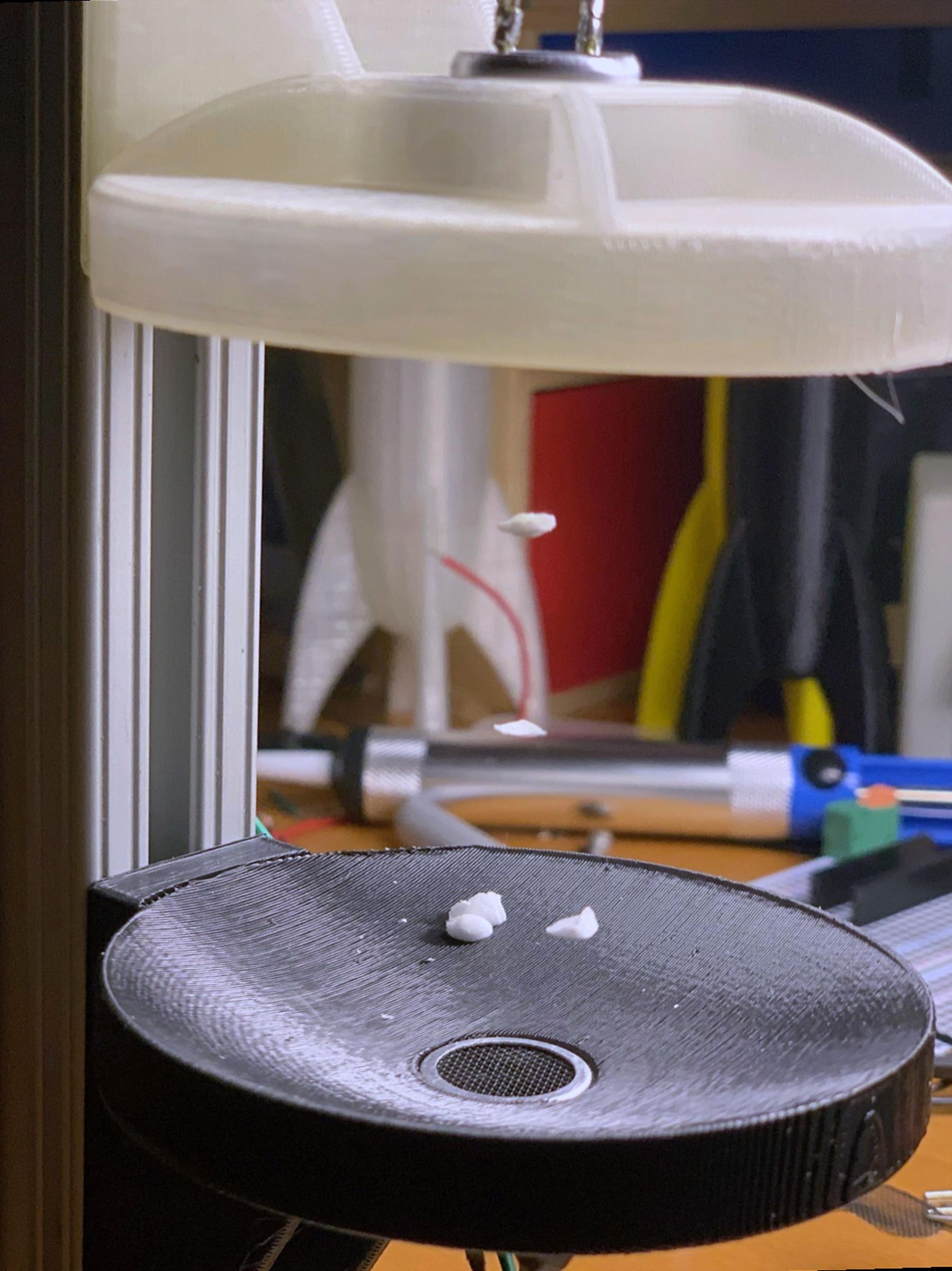 A Simple Acoustic Levitator Teaching Tool : 5 Steps (with Pictures ...