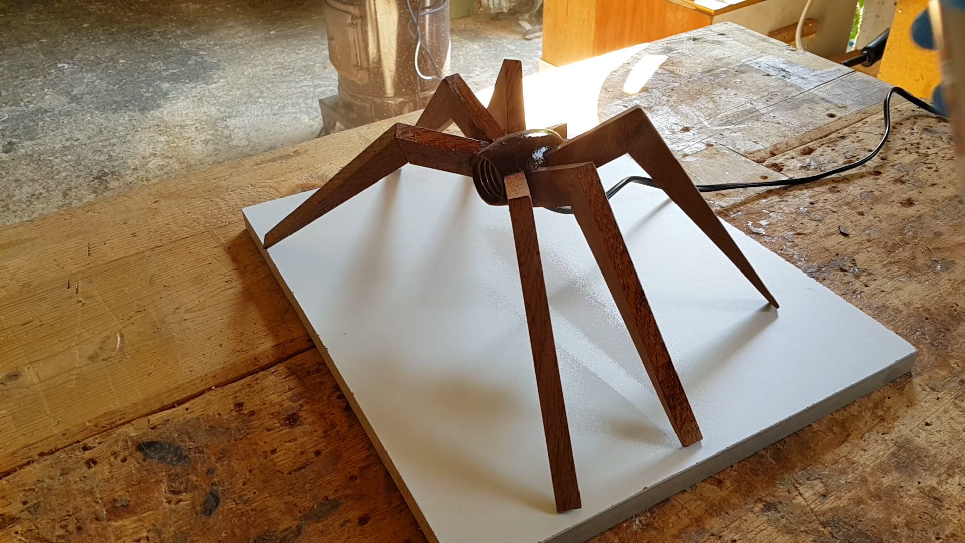 Spider Shaped Lamp : 11 Steps (with Pictures) - Instructables