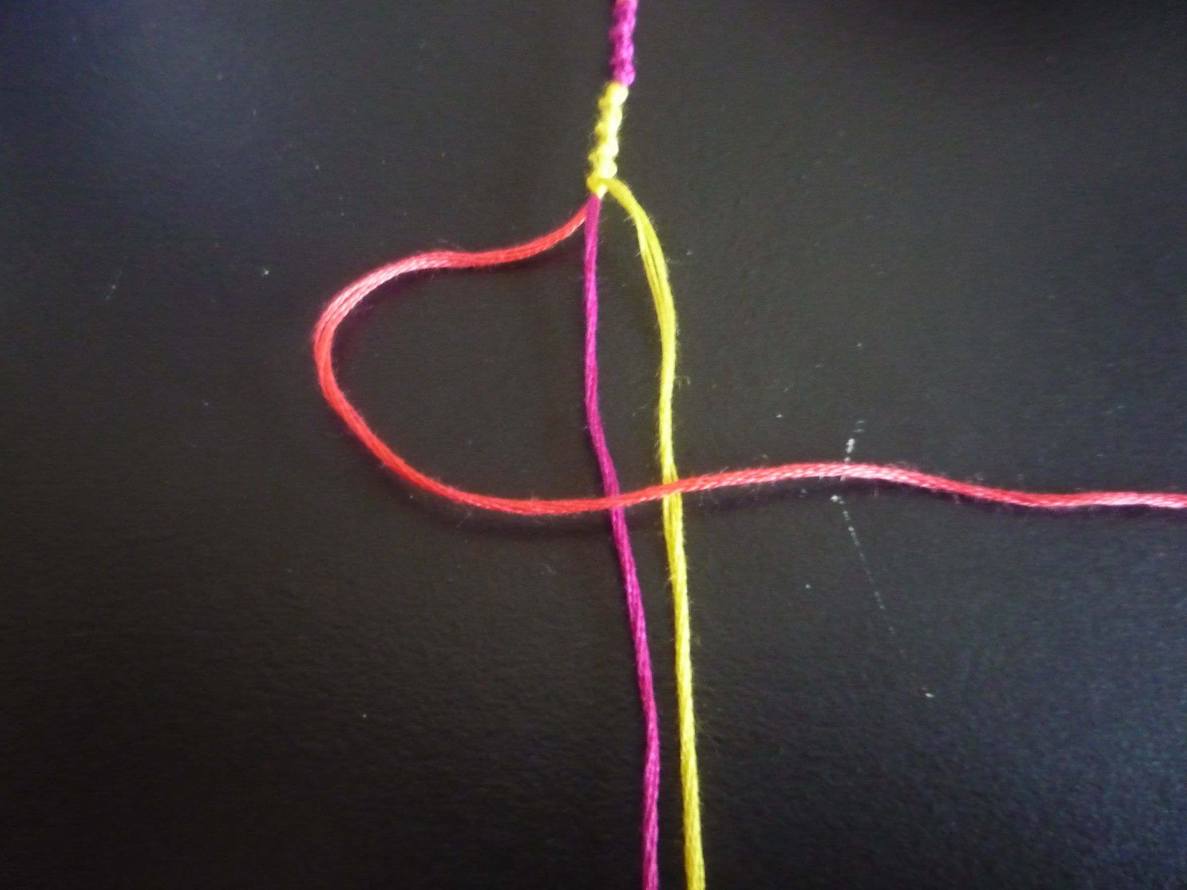 How to Make a Spiral Friendship Bracelet : 8 Steps - Instructables