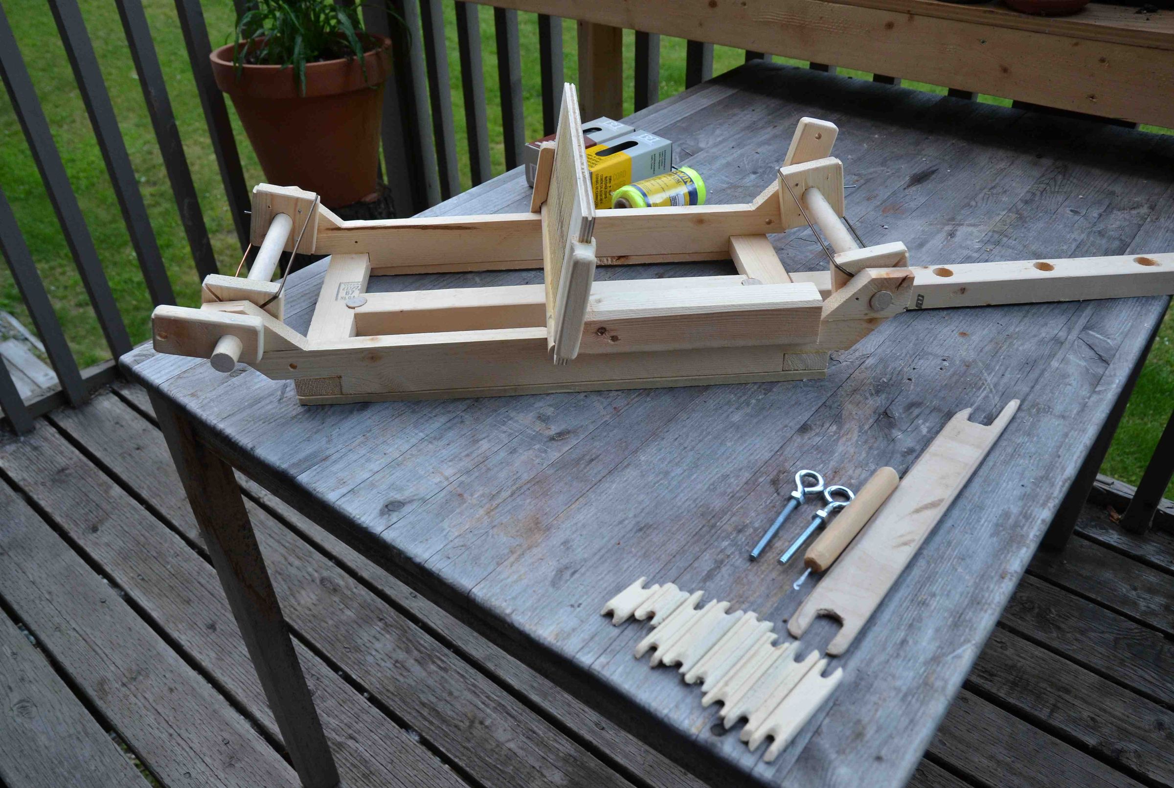 Scrapwood Loom : 16 Steps (with Pictures) - Instructables
