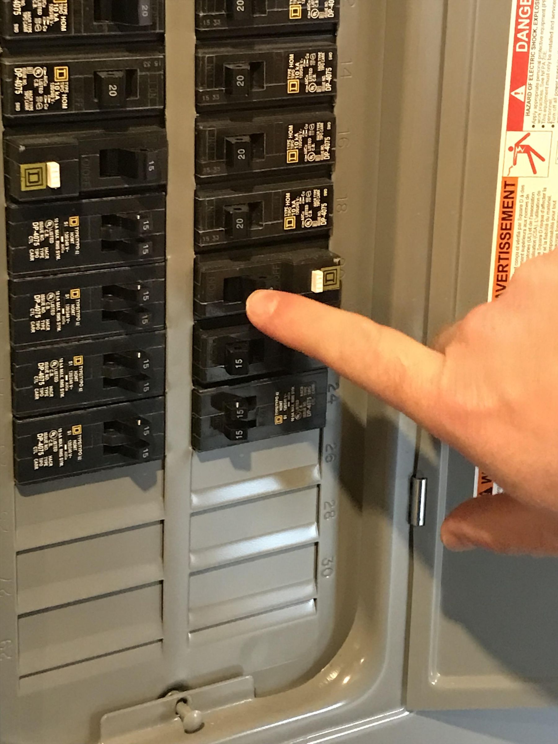 Remote Controlled Light Switch (Arduino) : 3 Steps - Instructables