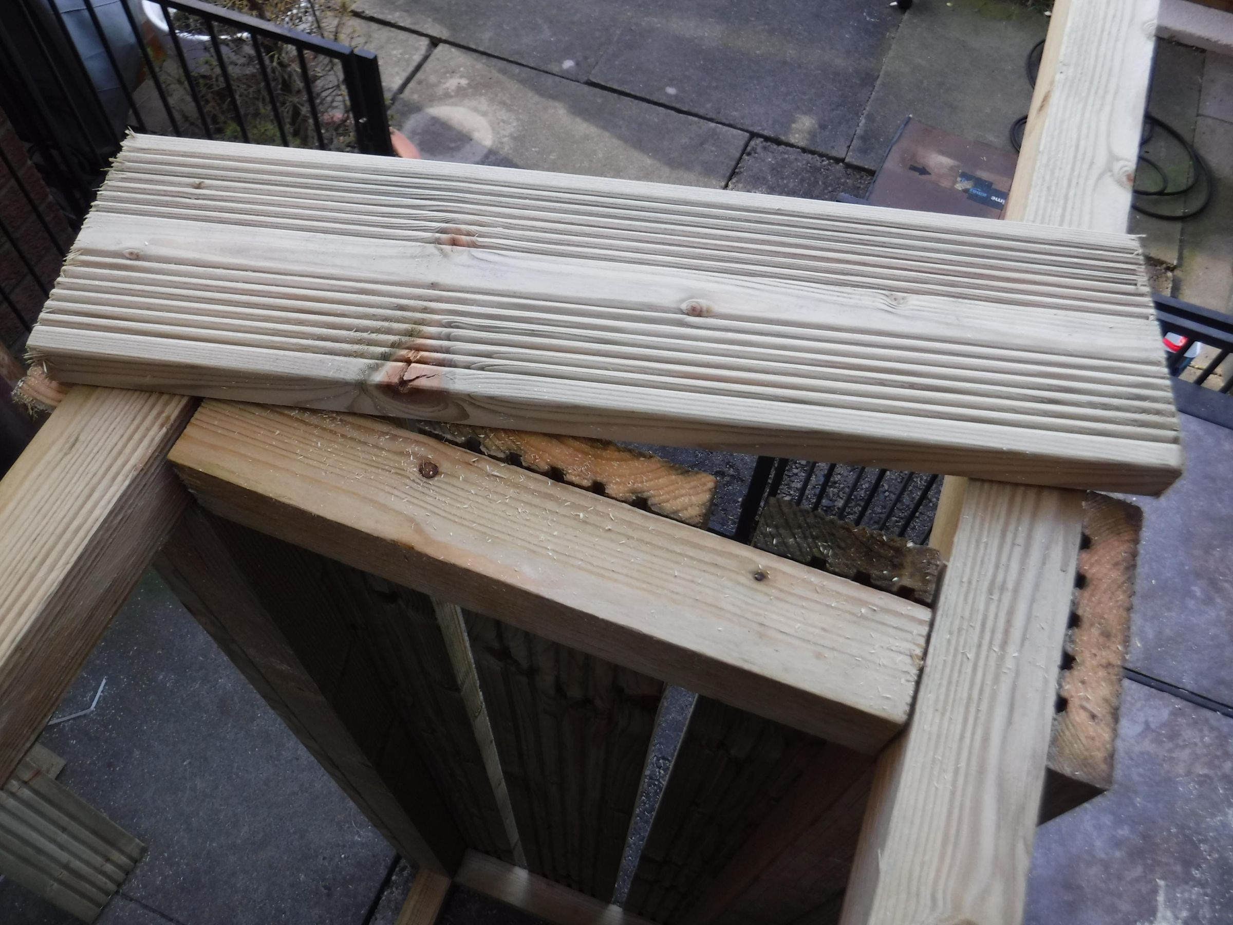 2-Tier Wooden Plant Stand : 13 Steps (with Pictures) - Instructables