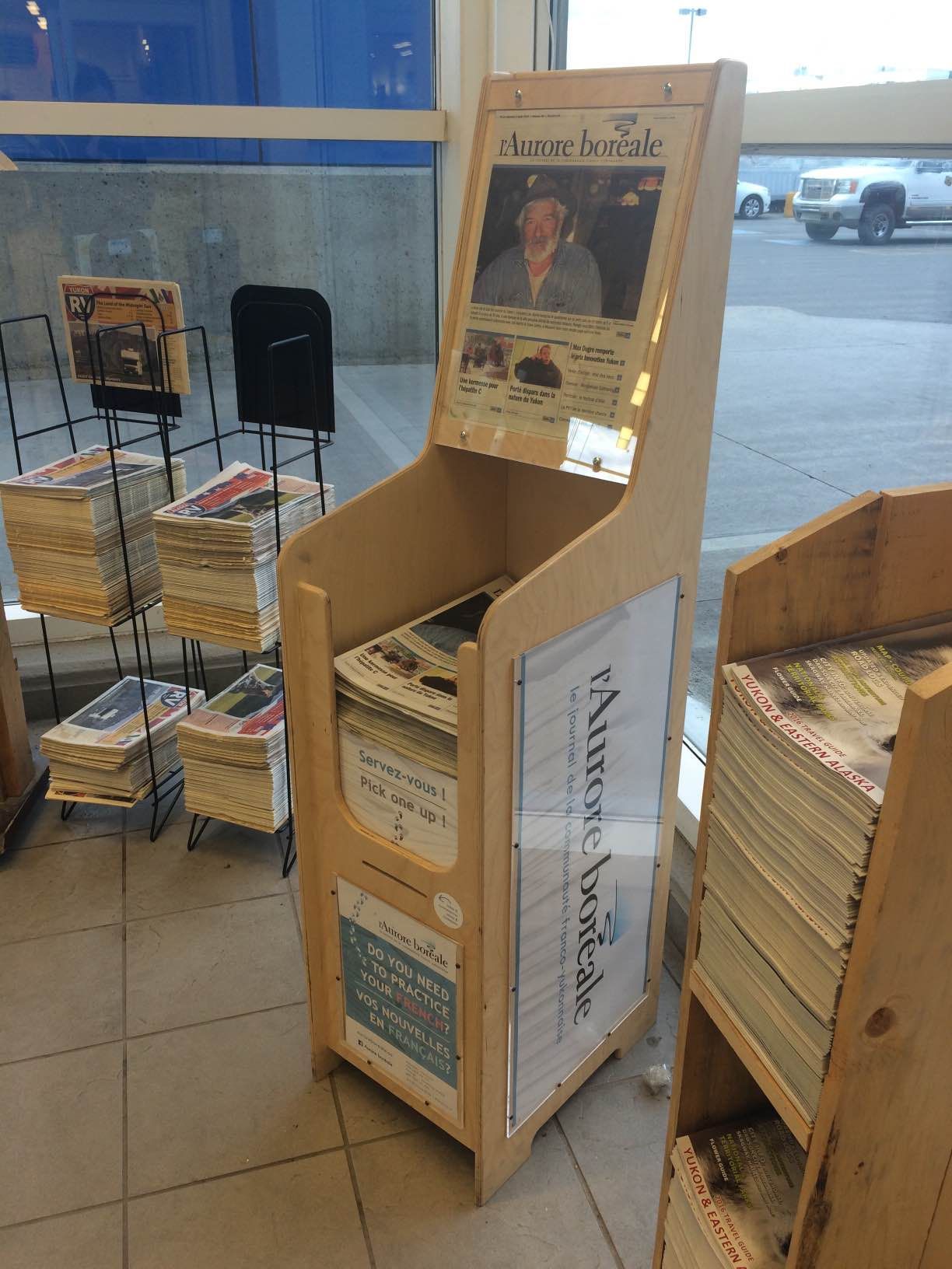 Newspaper Stand : 8 Steps (with Pictures) - Instructables