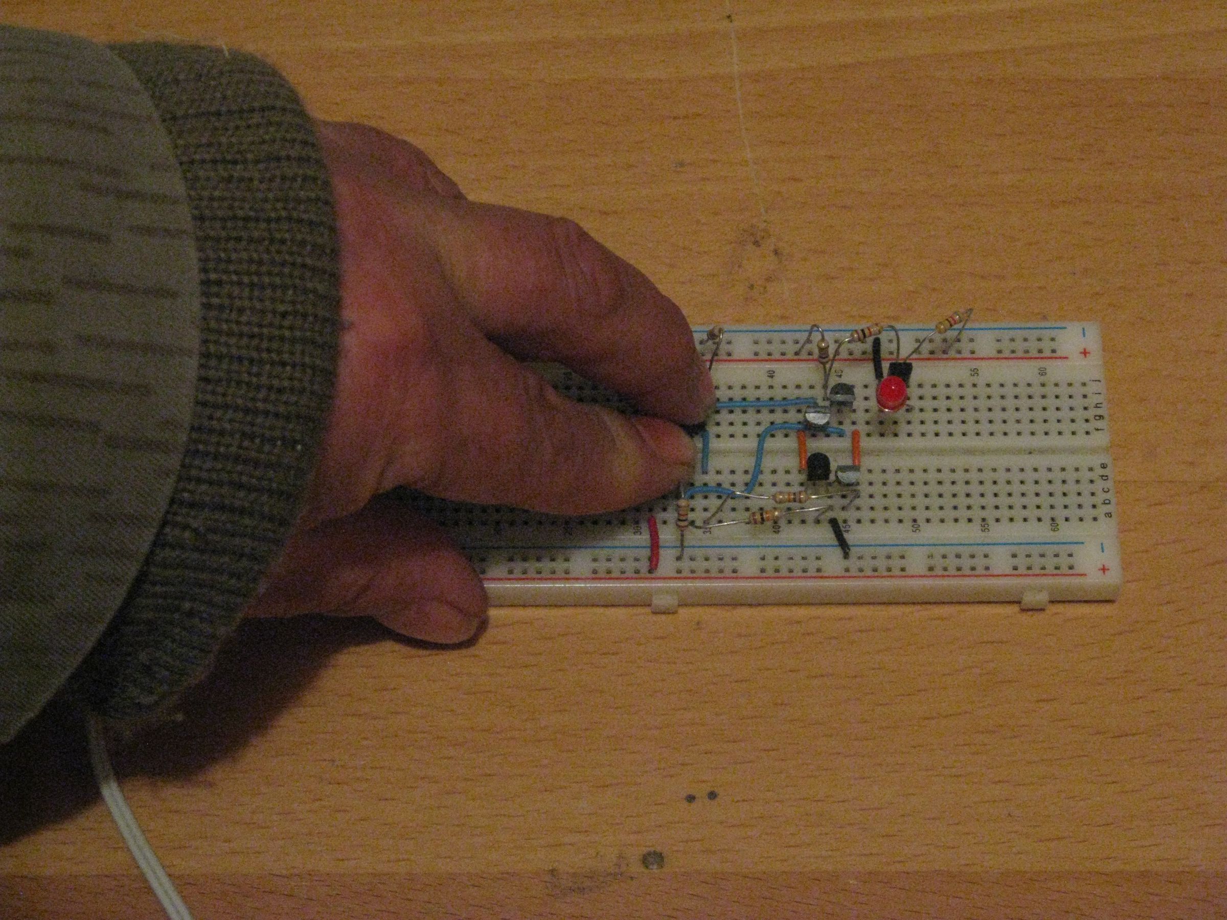 Dual Logic Transistor Gates : 10 Steps - Instructables