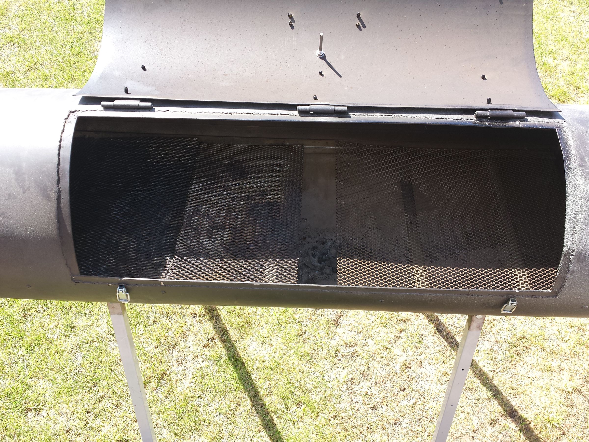 DIY Almost Free Monster BBQ From Electric Water Heater : 7 Steps ...