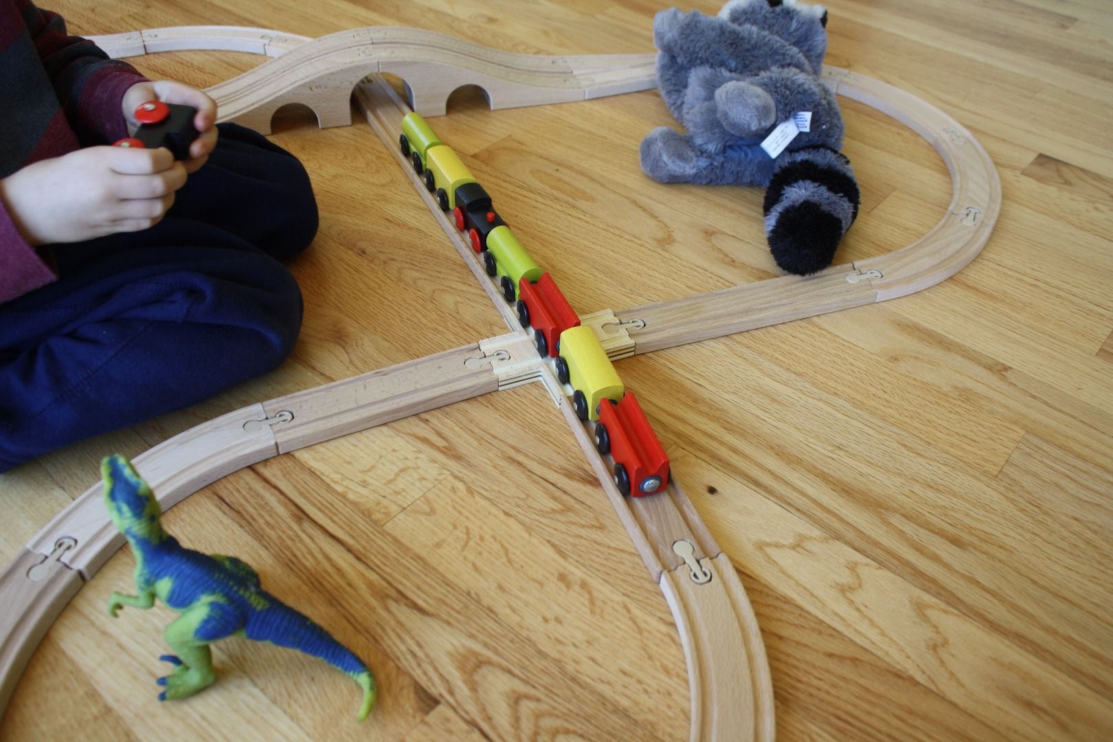 Custom Wooden Train Track X-crossing : 4 Steps (with Pictures ...